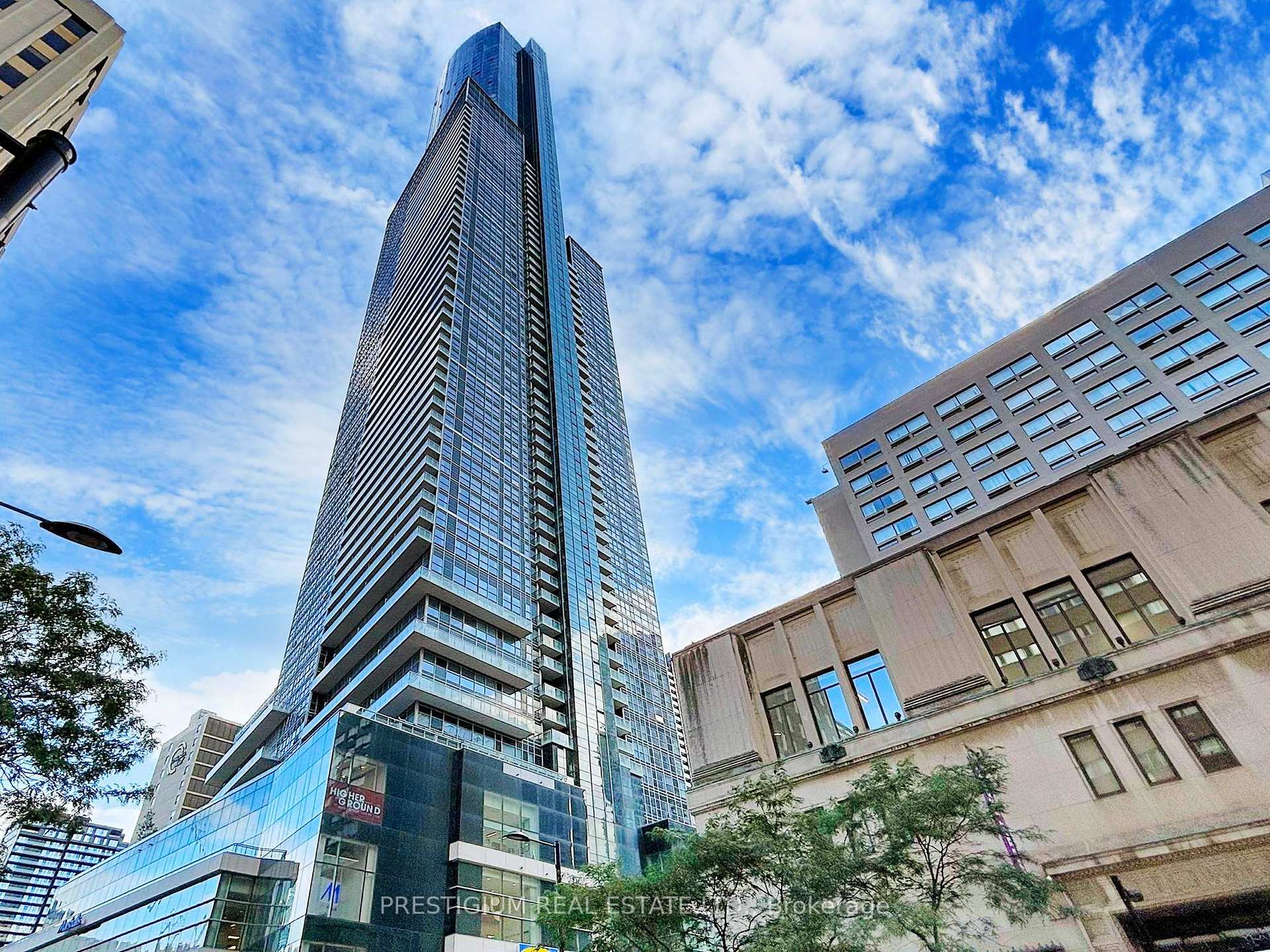 6901 - 388 Yonge Street, Toronto, ON M5B 0A4