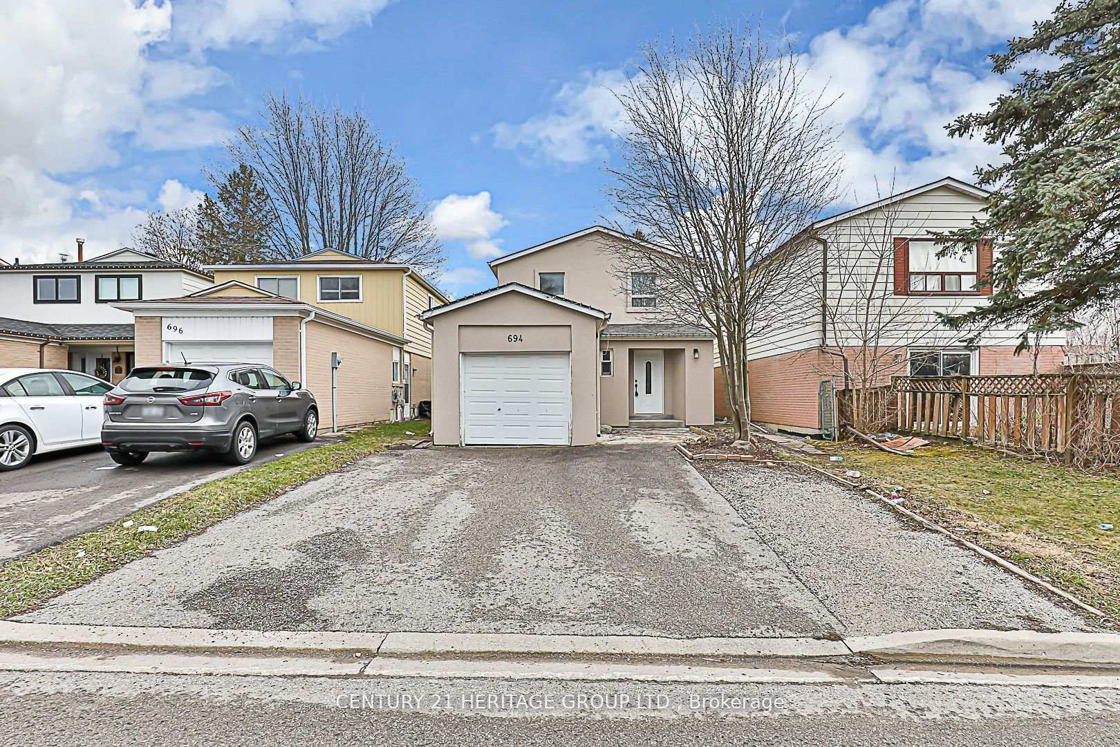 694 Beman Drive, Newmarket, ON L3Y 4Z2