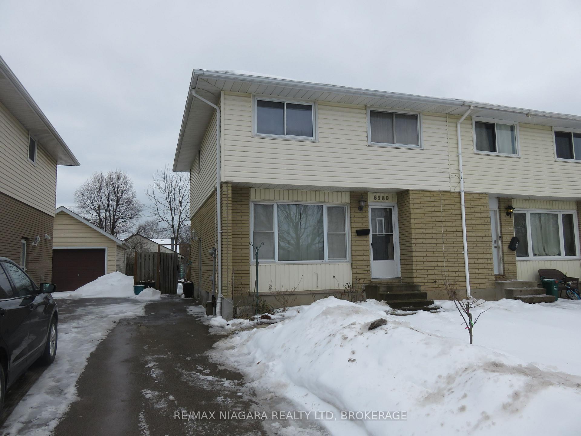6980 WARDEN Avenue, Niagara Falls, ON L2G 5P5