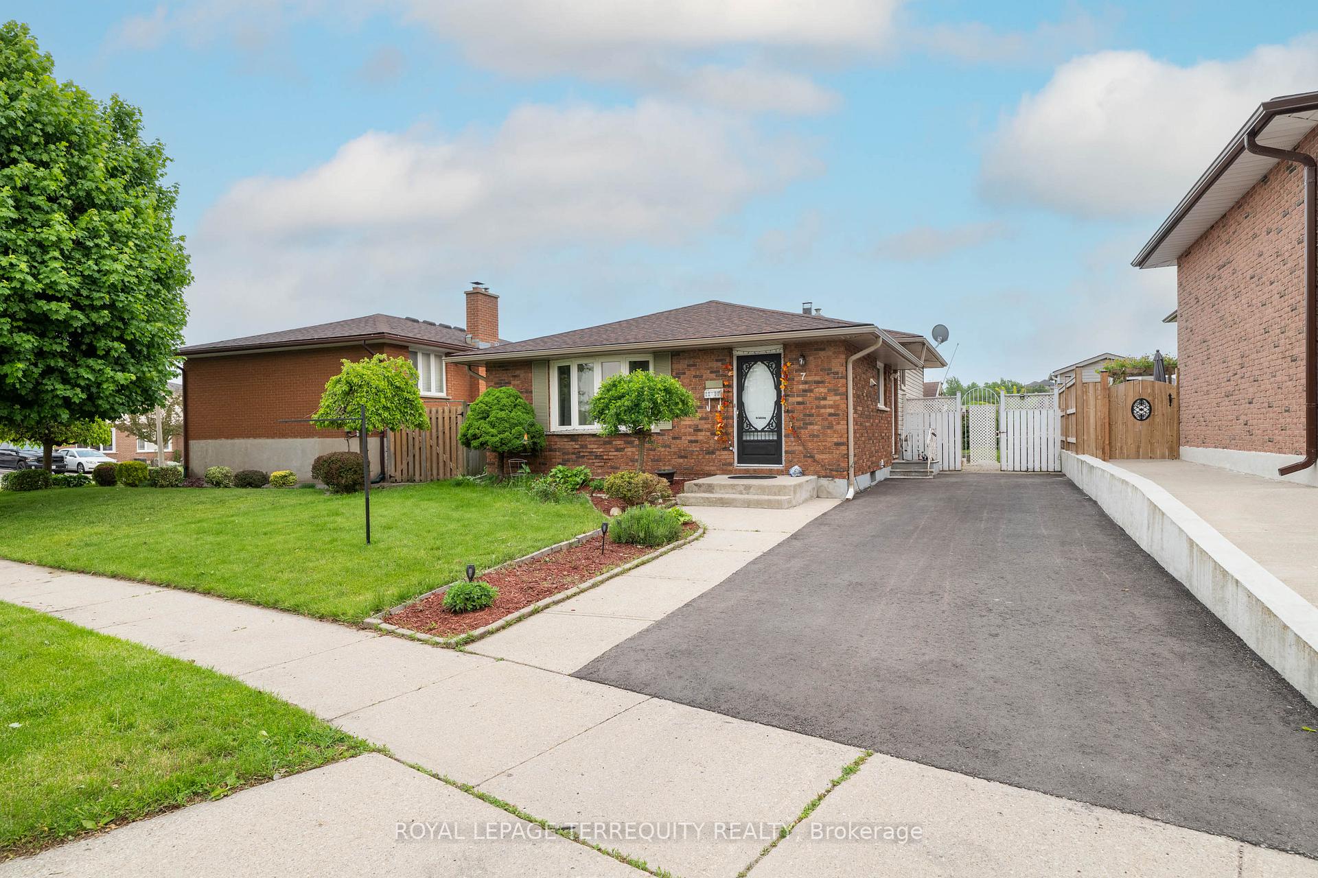 Cambridge Real Estate MLS® Listings & Houses For Sale