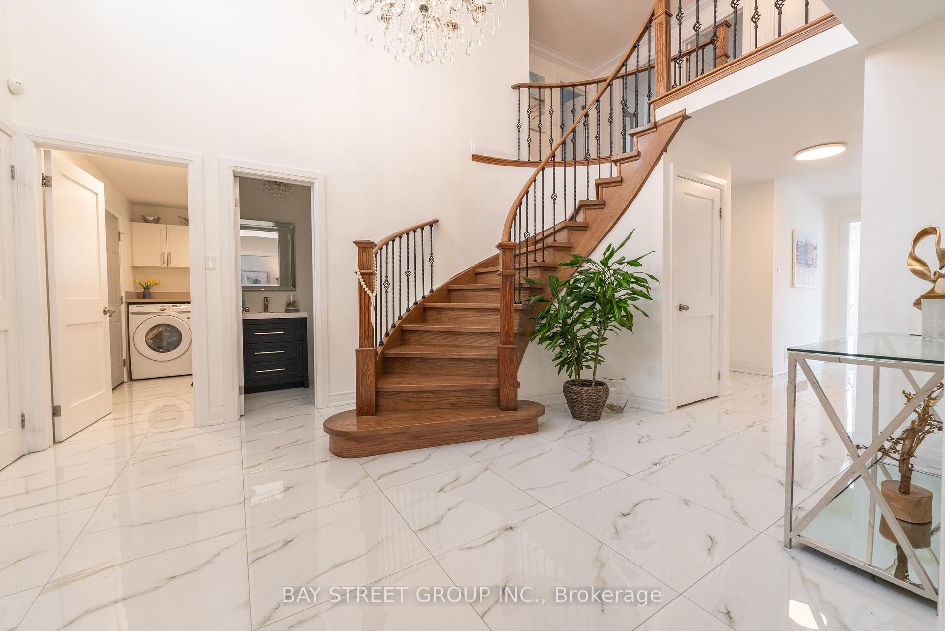 7 ATLANTIC Avenue, Markham, ON L3P 7B6