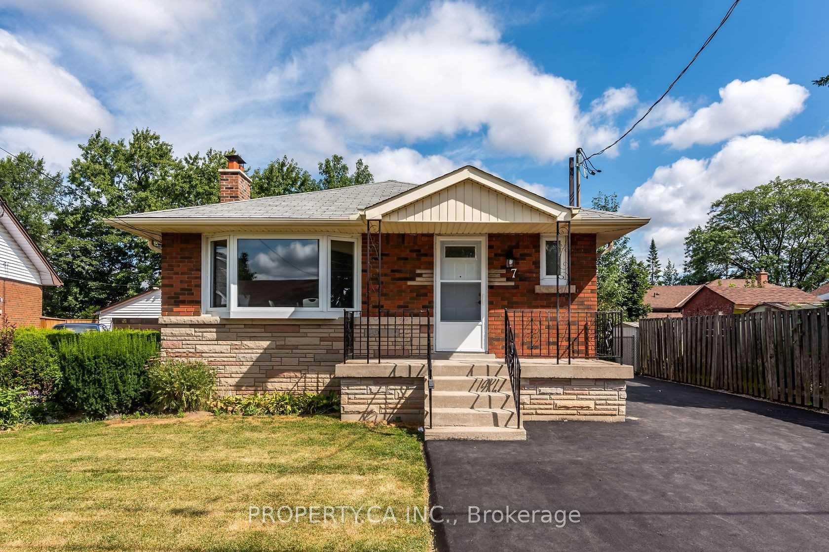 Main - 7 Bolan Court, Hamilton, ON L8V 1S6