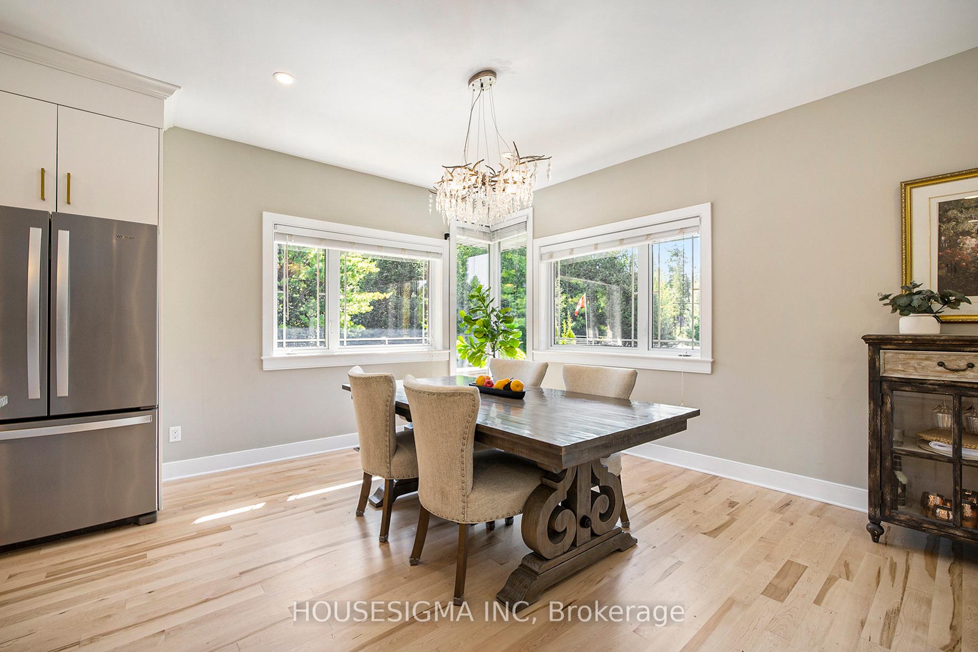 7 Canadian Drive, Stittsville - Munster - Richmond, ON K0A 1B0