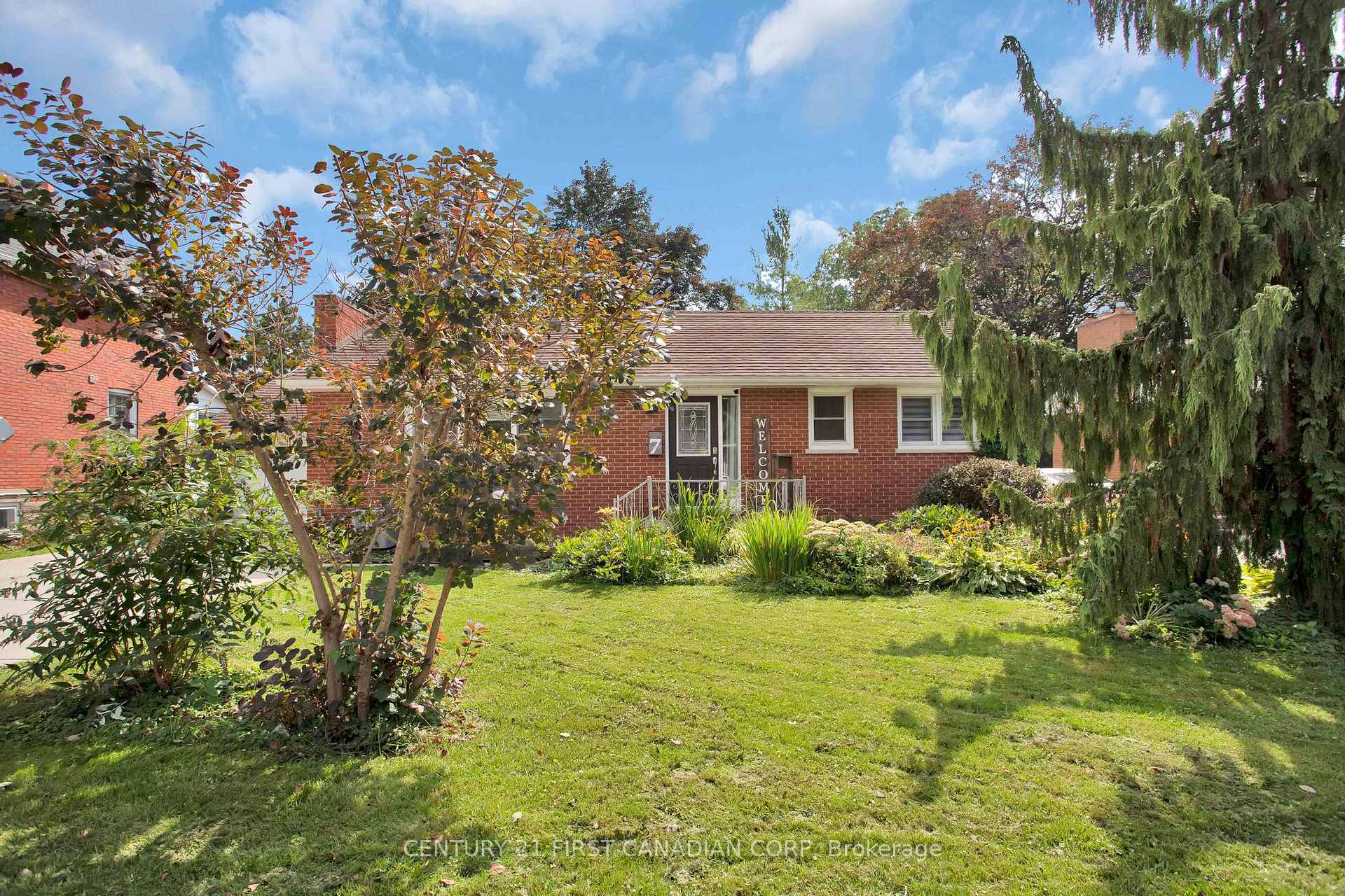 7 Cedar Street, St. Thomas, ON N5R 1M4