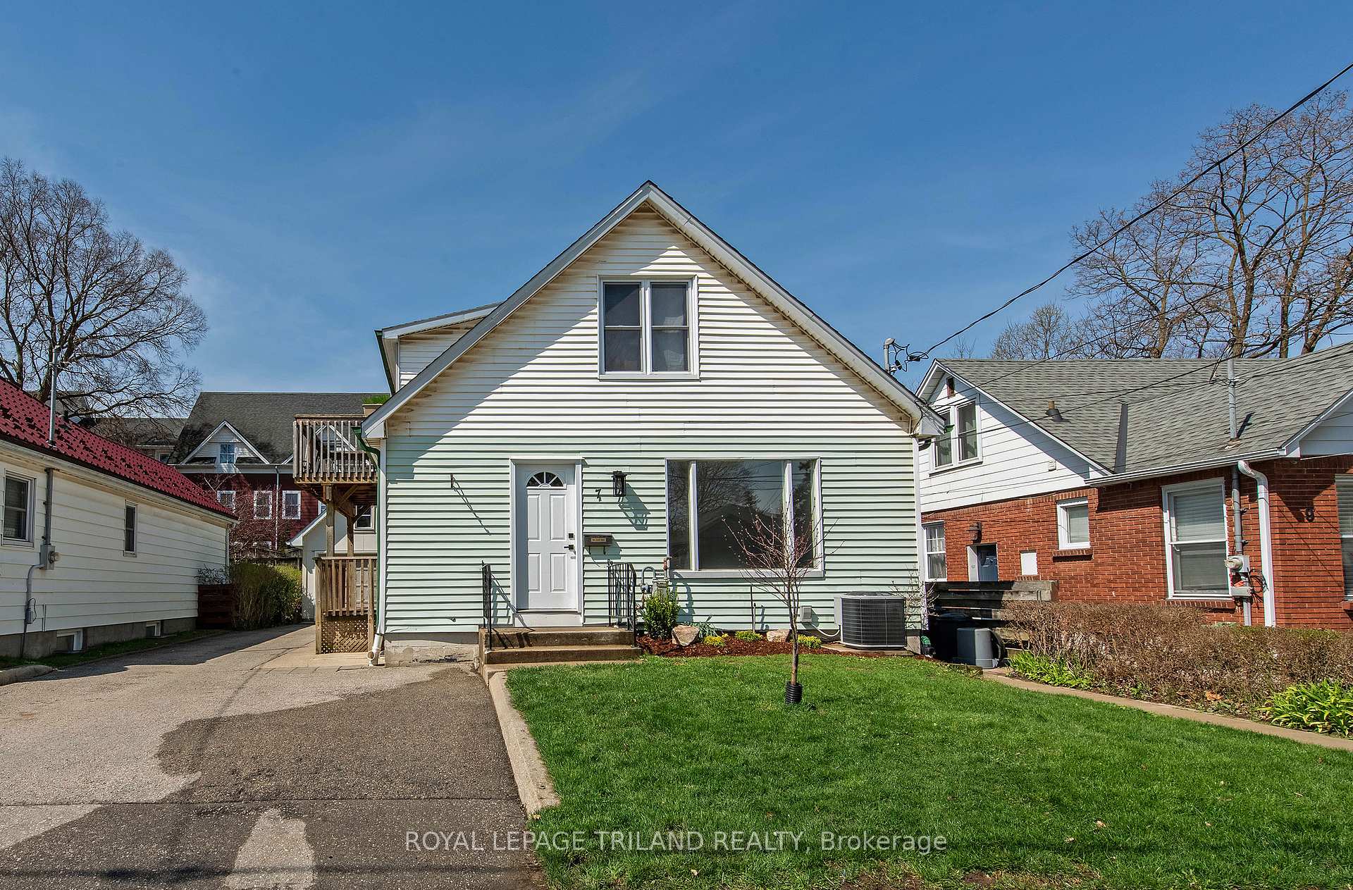 7 Durham Street, London East, ON N5Y 2H9
