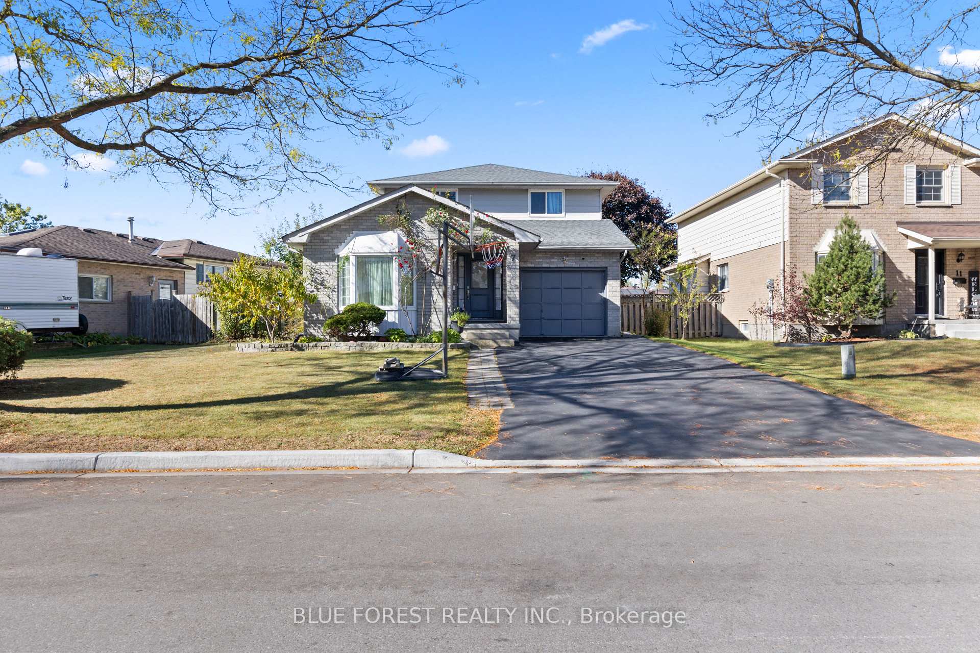 7 Fairchild Crescent, London South, ON N6E 3E2