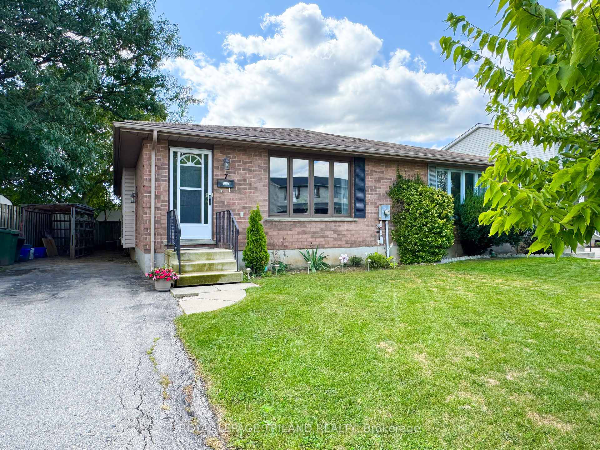 St. Thomas Real Estate MLS® Listings & Houses For Sale