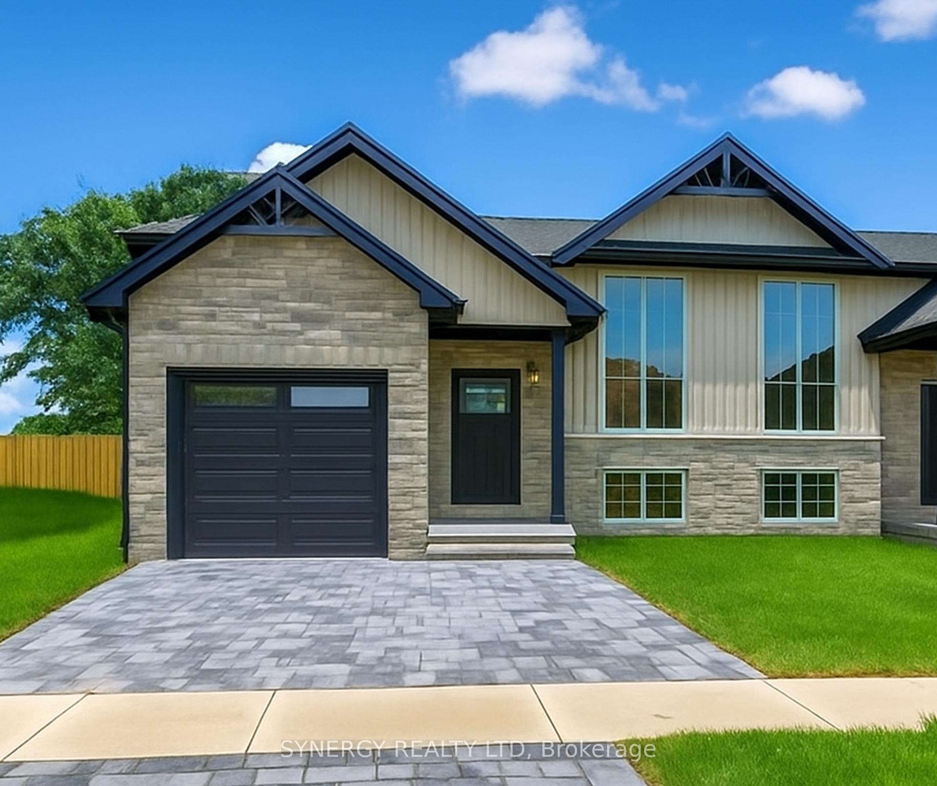 7 Haddon Lane, Strathroy-Caradoc, ON N7G 0B9