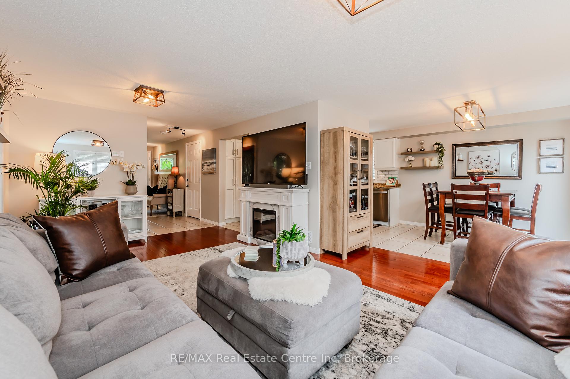 7 Kelly Court, Guelph, ON N1K 1W3