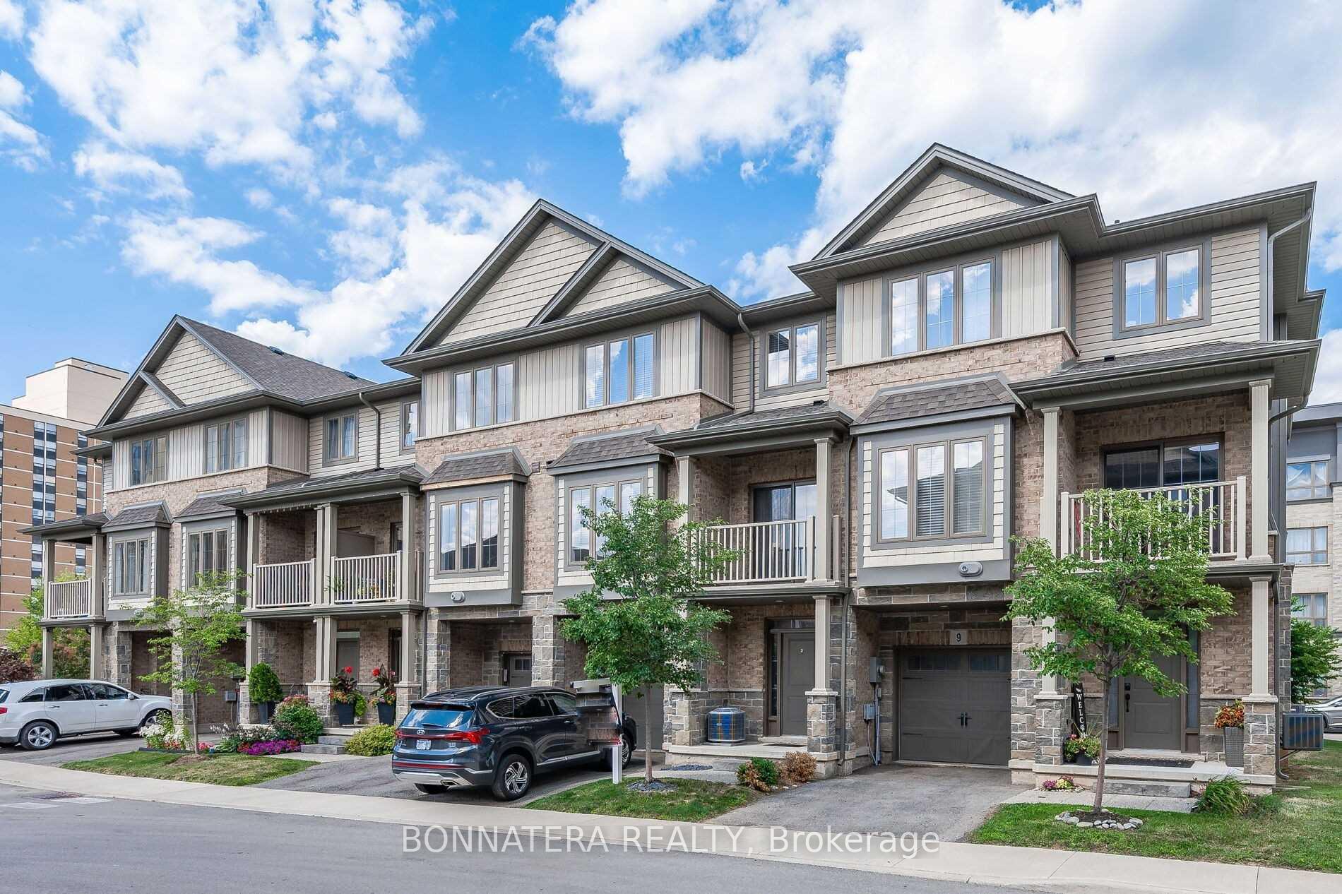 7 Lakefront Drive, Hamilton, ON L6E 0J3