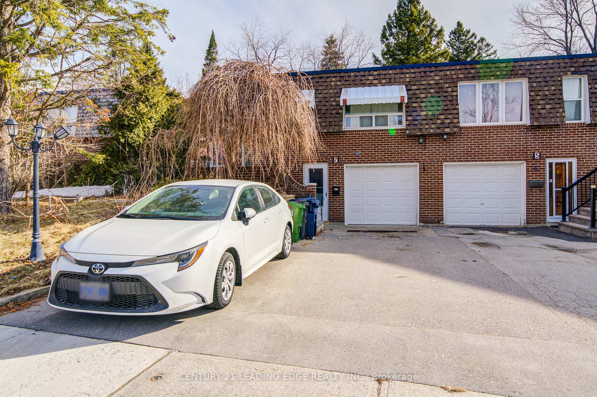 7 Lebos Road, Toronto, ON M2H 2L8