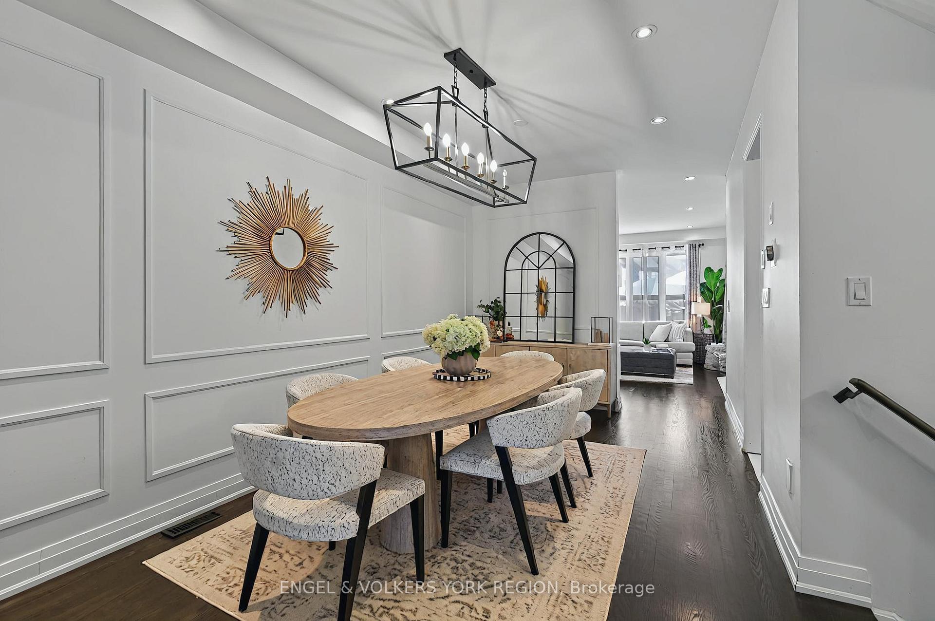 7 London Pride Drive, Richmond Hill, ON L4E 0X3