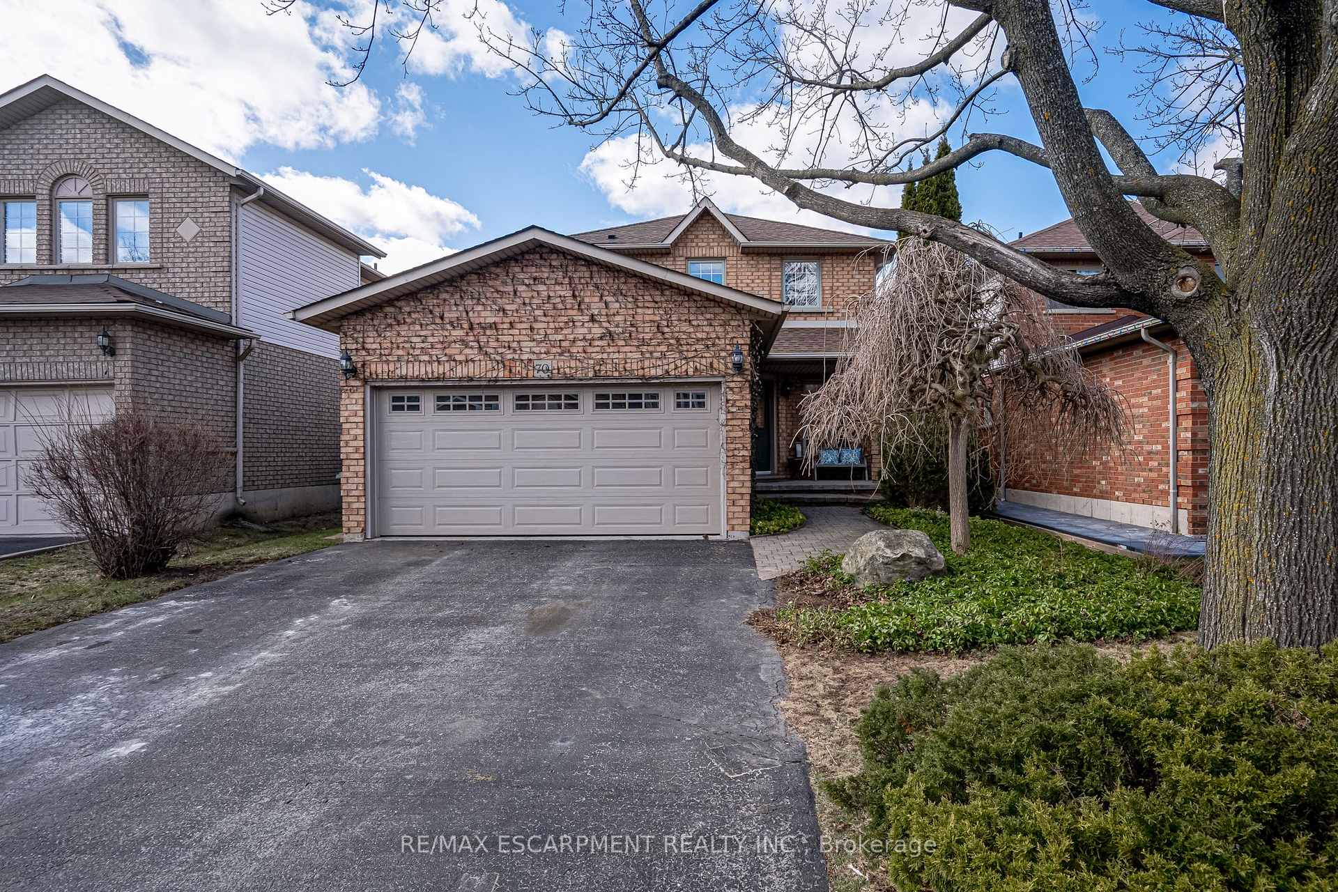 70 Bridgeport Crescent, Hamilton, ON L9K 1K4