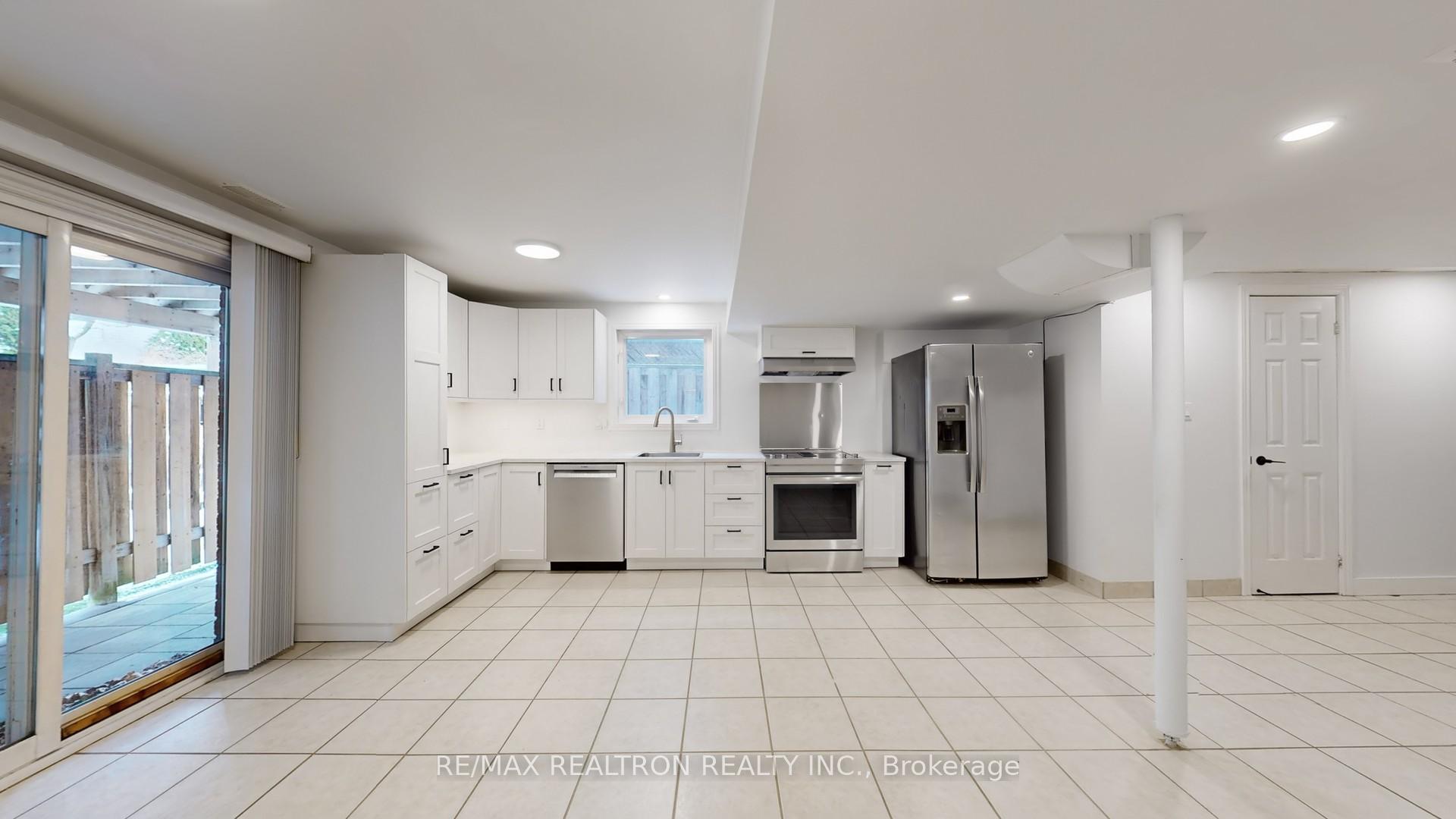 70 Earl Stewart Drive, Aurora, ON L4G 7P4