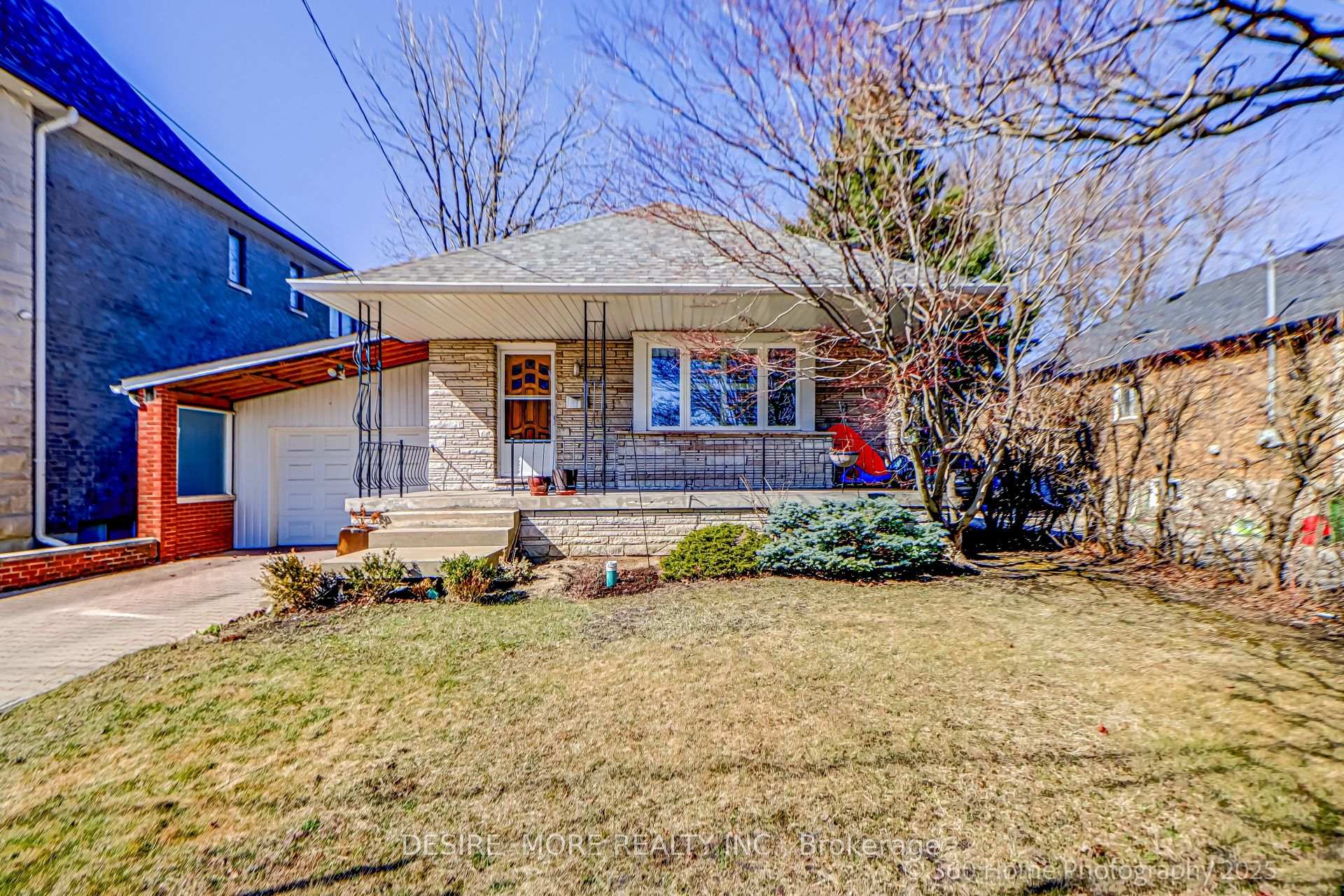 70 Ridgevale Drive, Toronto, ON M6A 1L1