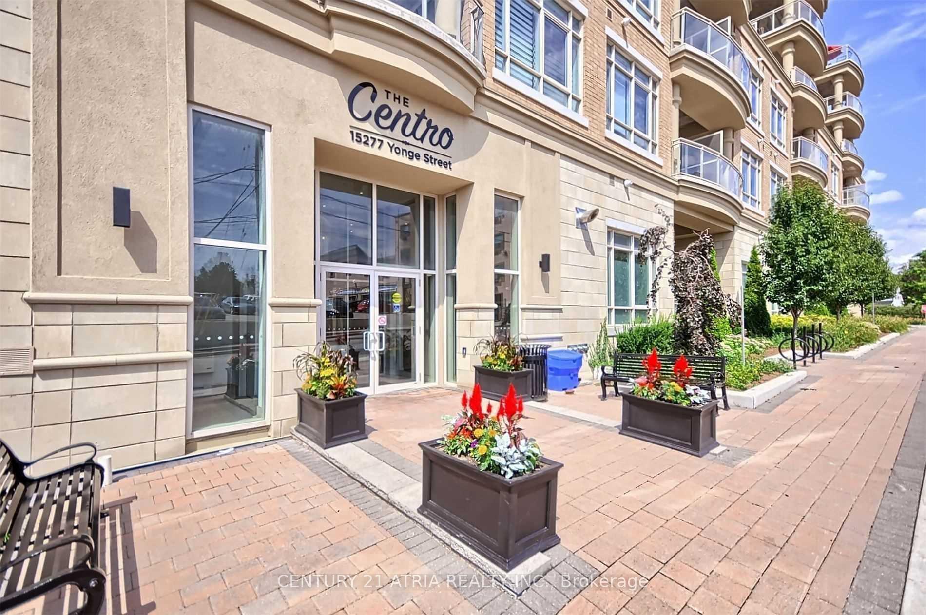 701 - 15277 Yonge Street, Aurora, ON L4G 1Y3