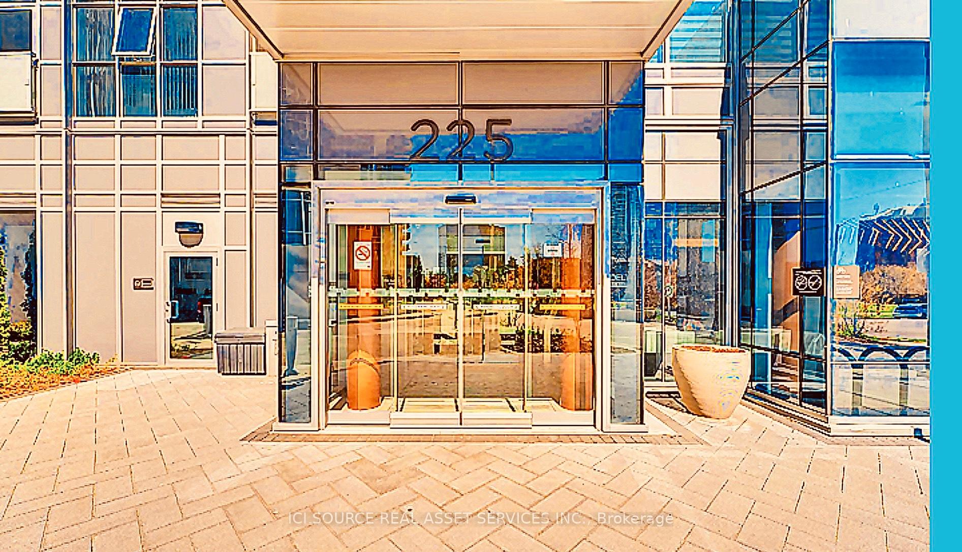 702 - 225 Village Green Square, Toronto, ON M1S 0N4