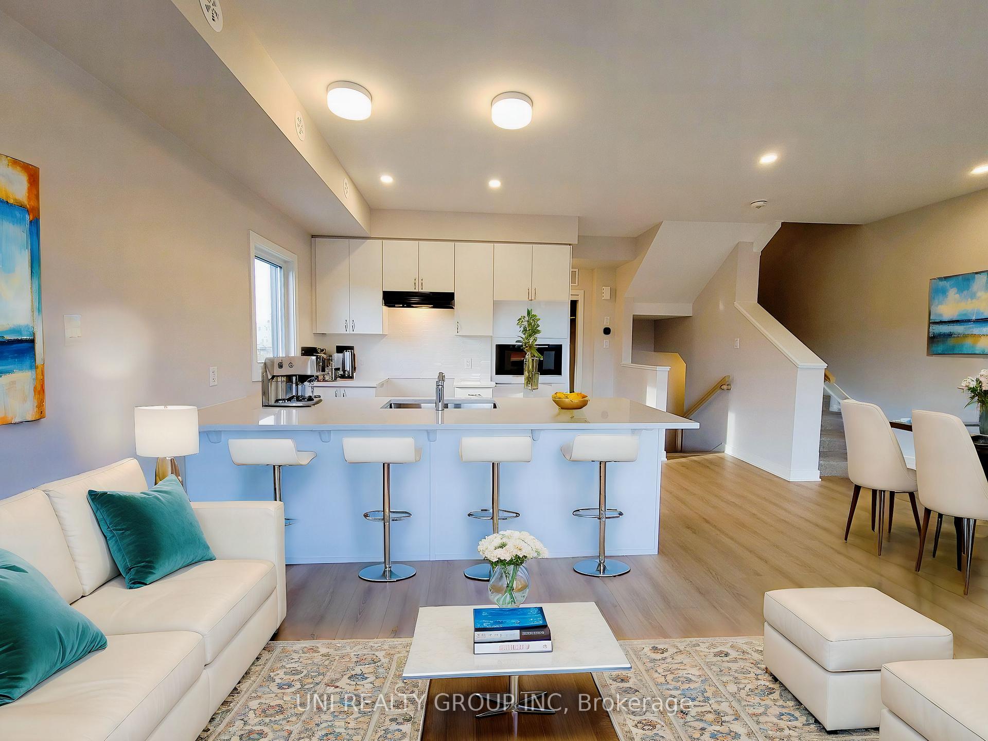 702 MISHI Private, Manor Park - Cardinal Glen and Area, ON K1K 5C5