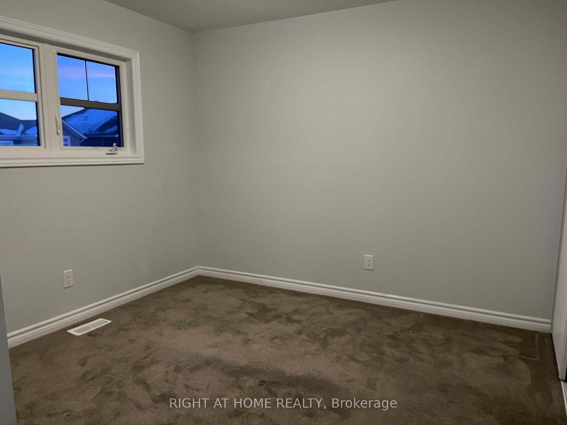 702 PERSEUS Avenue, Barrhaven, ON K2J 6T2