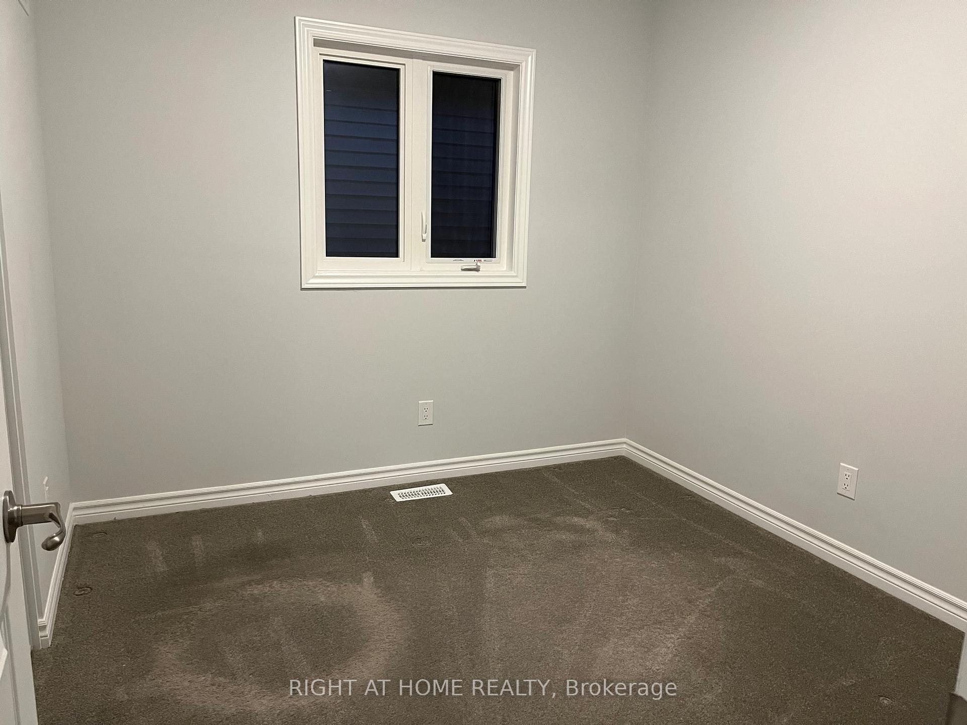 702 PERSEUS Avenue, Barrhaven, ON K2J 6T2