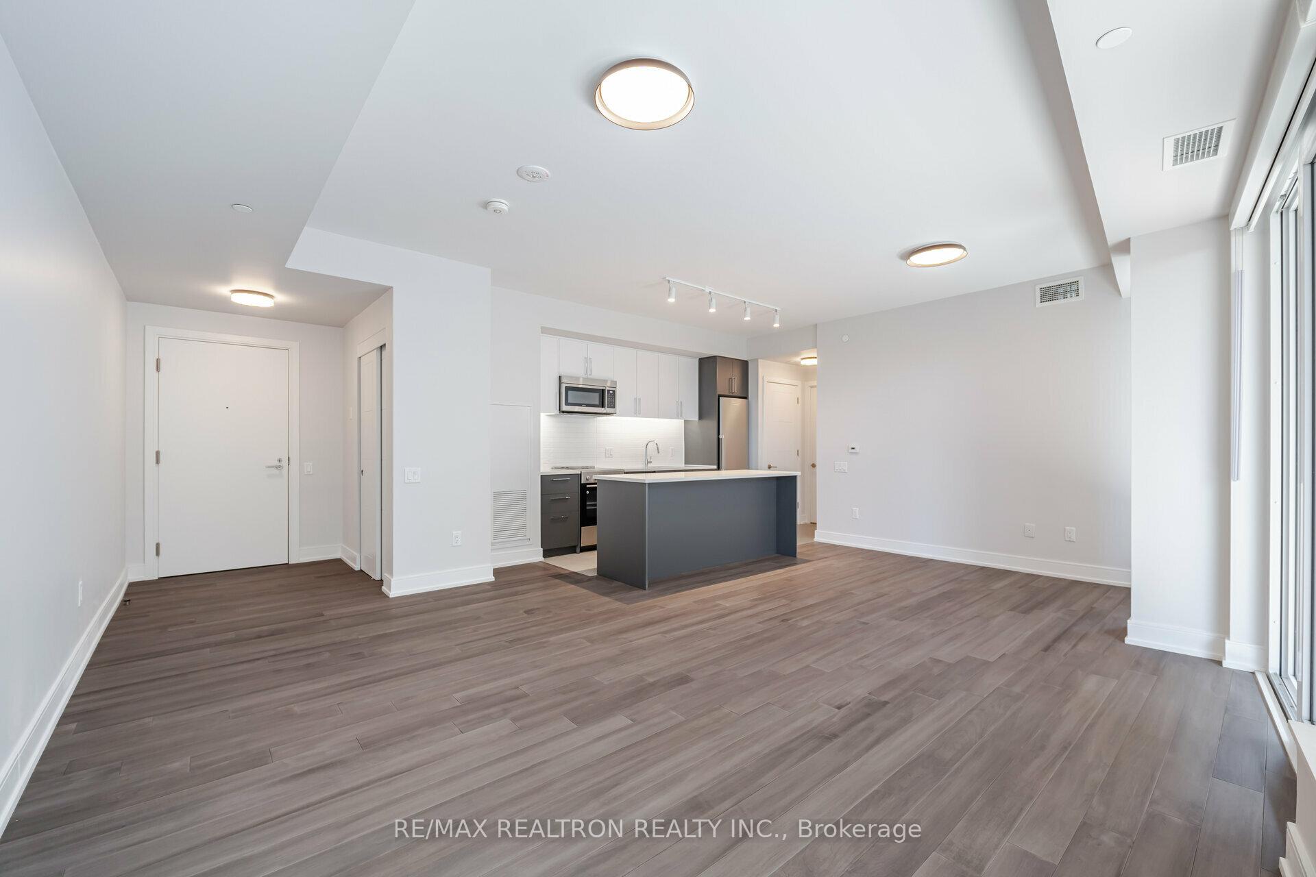 703 - 2525 Bathurst Street, Toronto, ON M6B 2Y9
