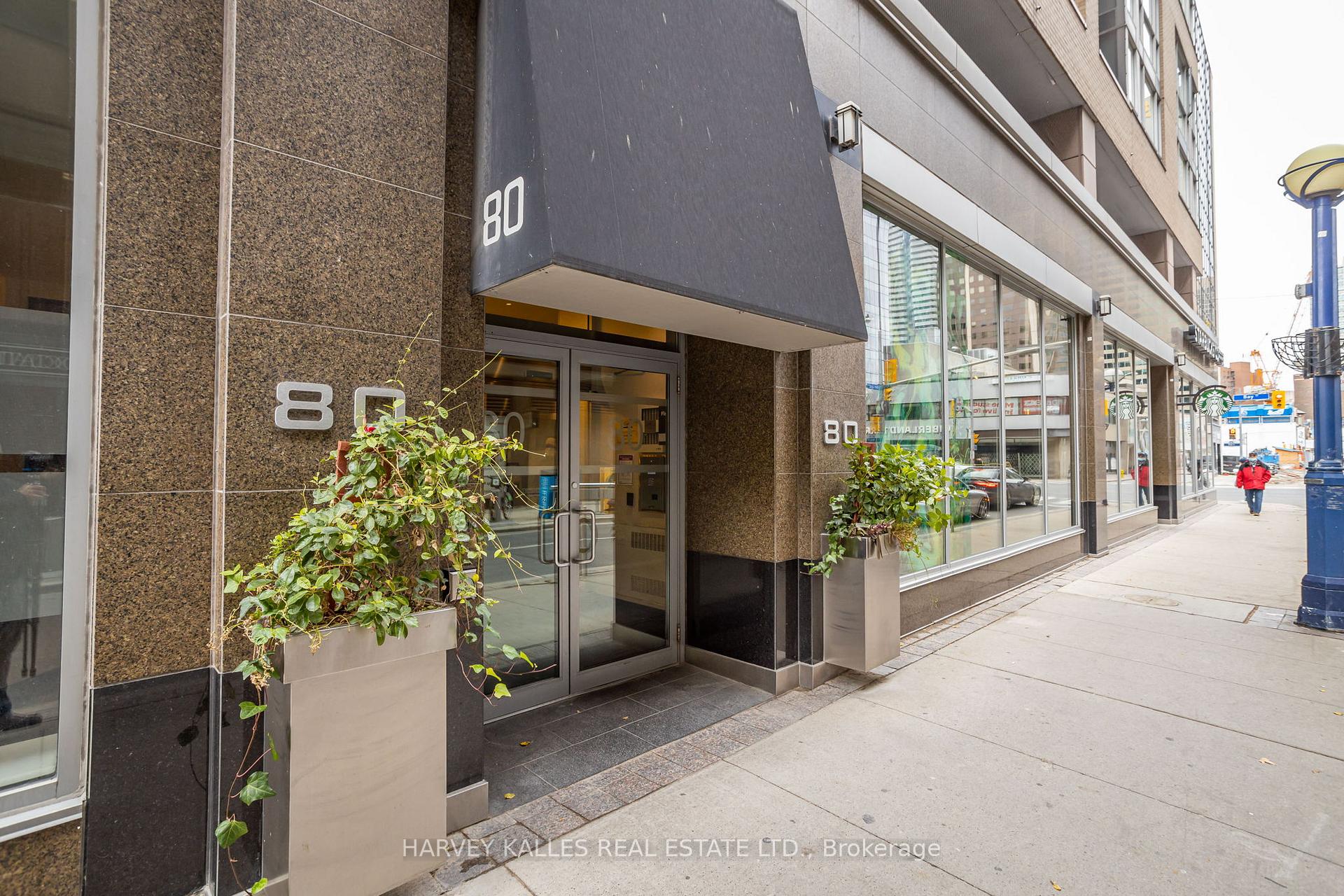 703 - 80 Cumberland Street, Toronto, ON M5R 3V1