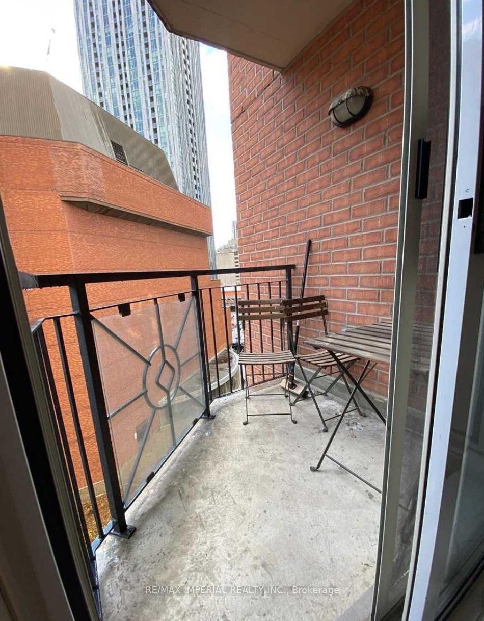 704 - 20 Collier Street, Toronto, ON M4W 3Y4