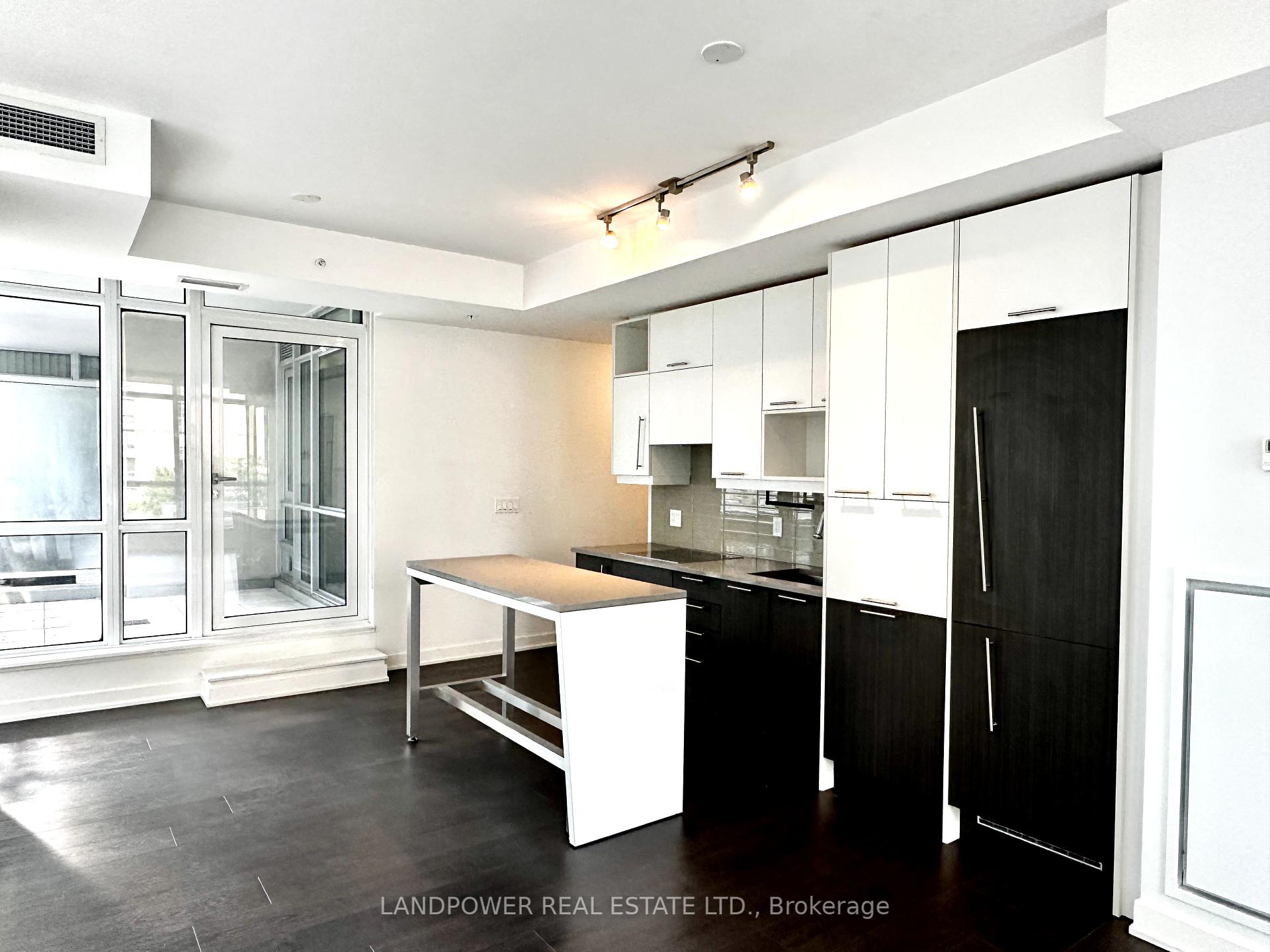 704 - 30 Nelson Street, Toronto, ON M5V 0H5