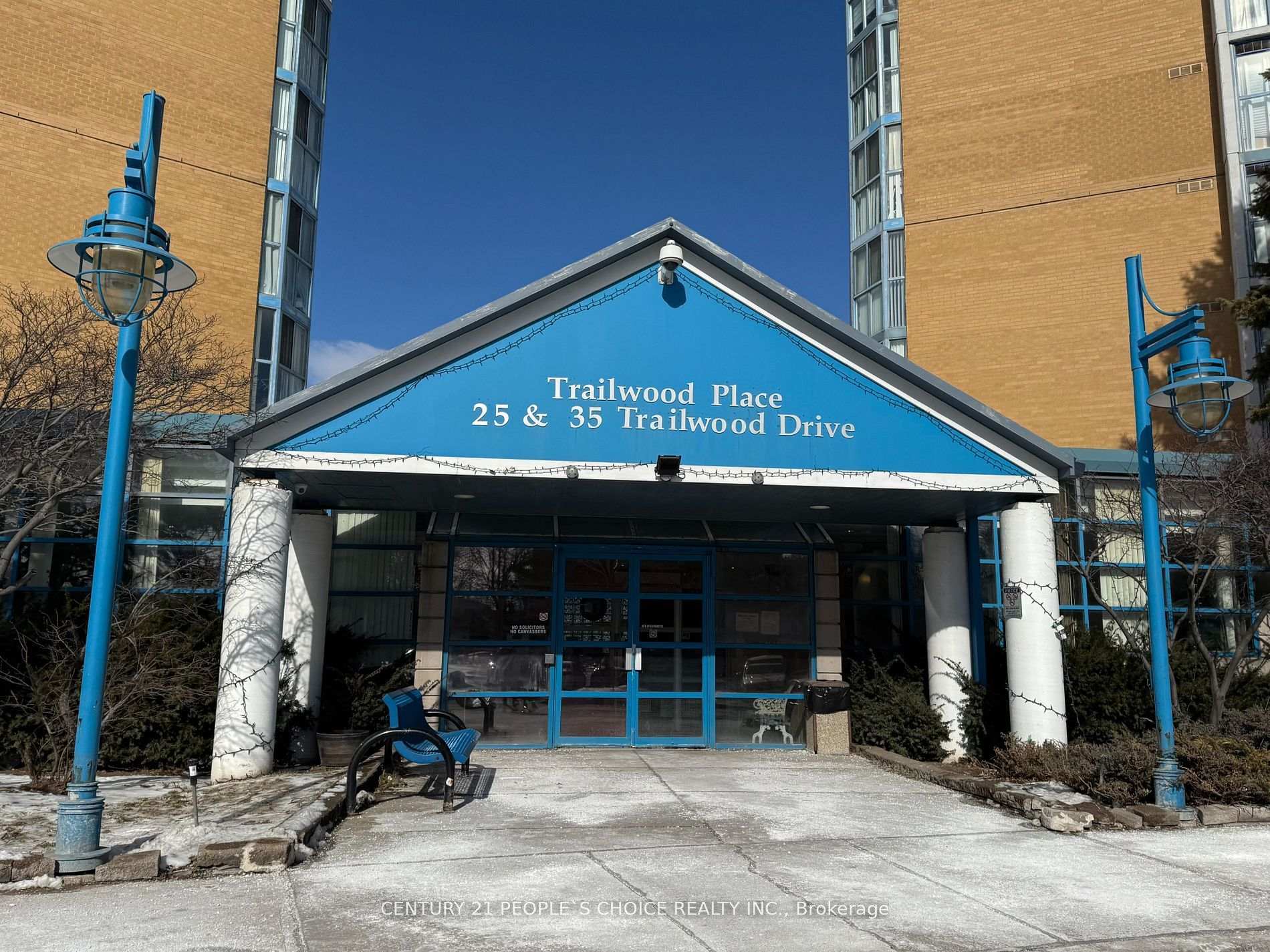 705 - 25 Trailwood Drive, Mississauga, ON L4Z 3K9
