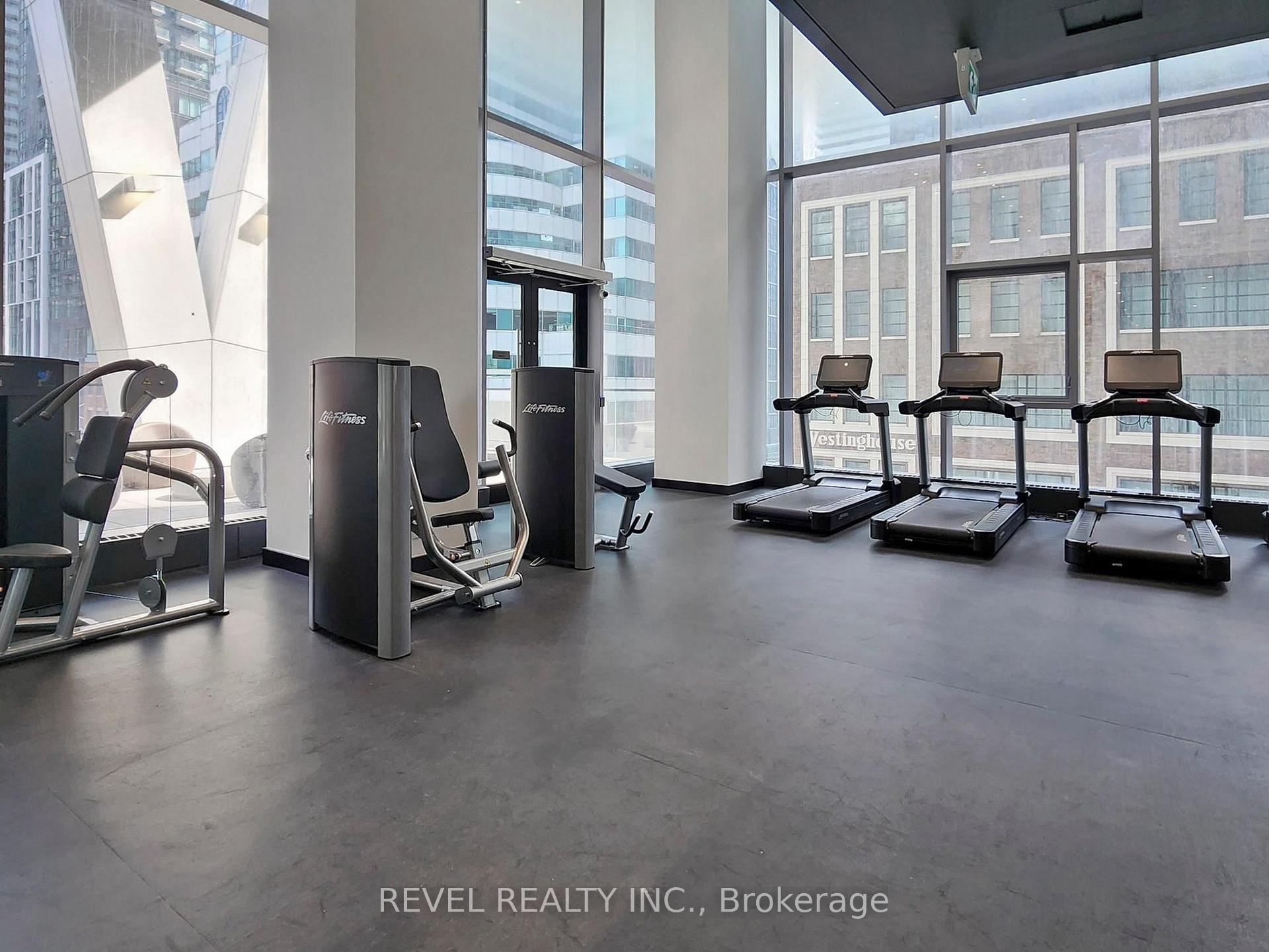 705 - 357 King Street W, Toronto, ON M5V 1K1