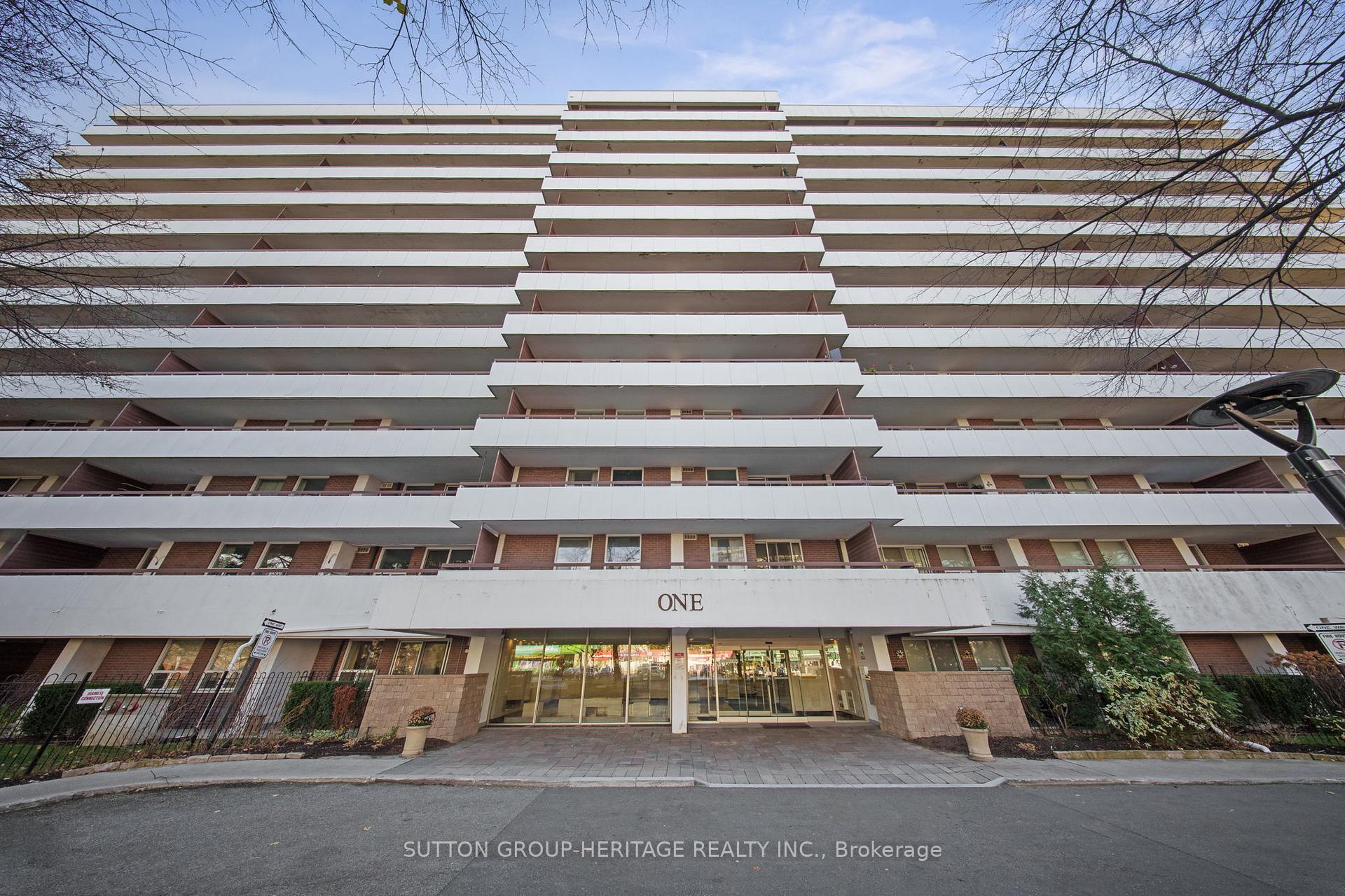 706 - 1 Royal Orchard Boulevard, Markham, ON L3T 3C2