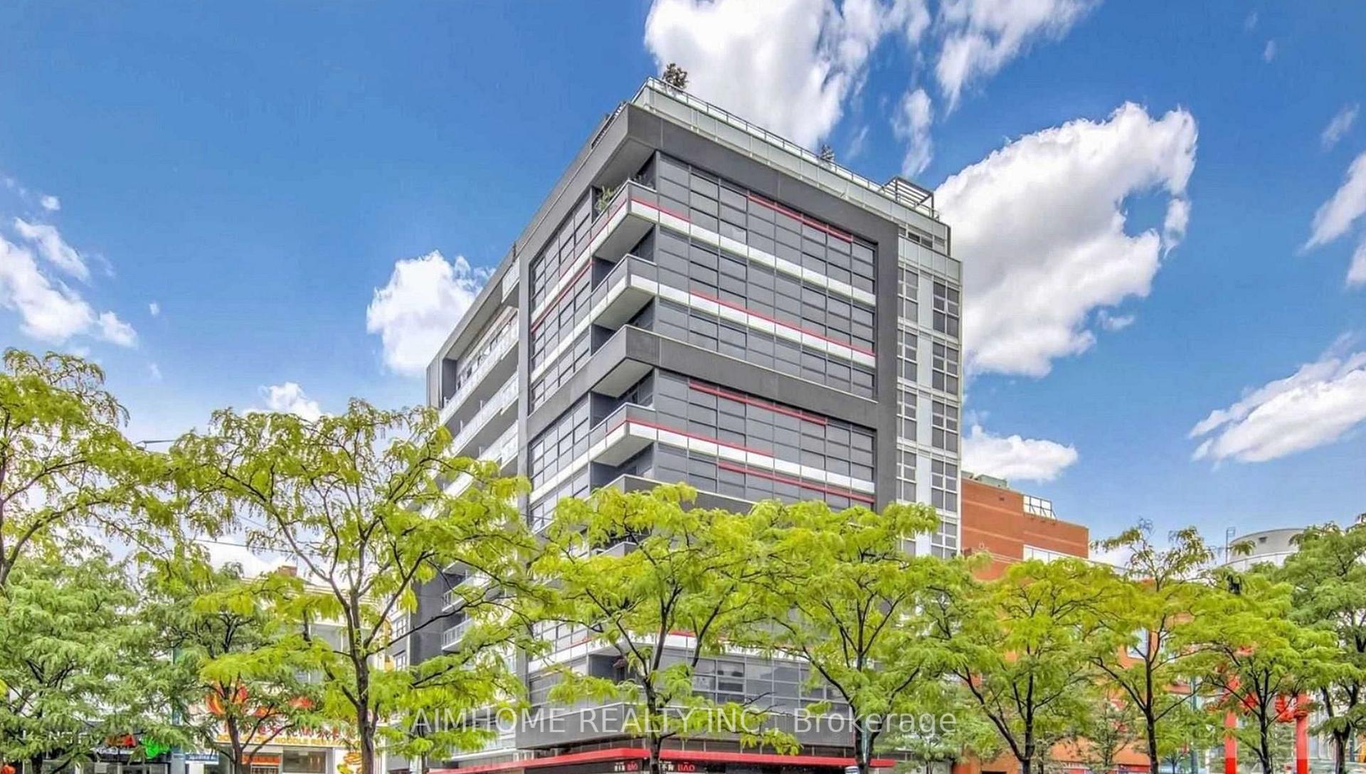 706 - 10 Willison Square, Toronto, ON M5T 2E5