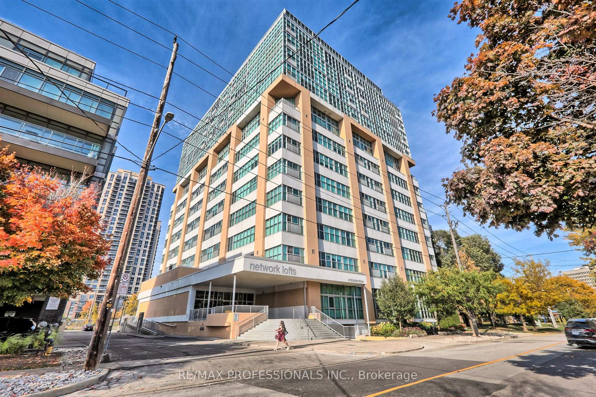706 - 2 Fieldway Road, Toronto, ON M8Z 0B9