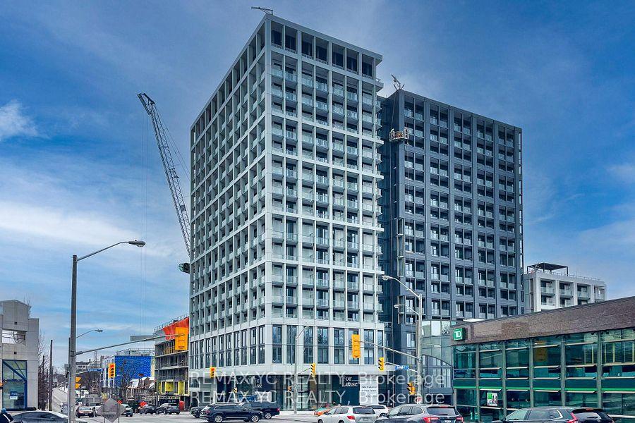 706 - 2020 Bathurst Street, Toronto, ON M5P 0A6