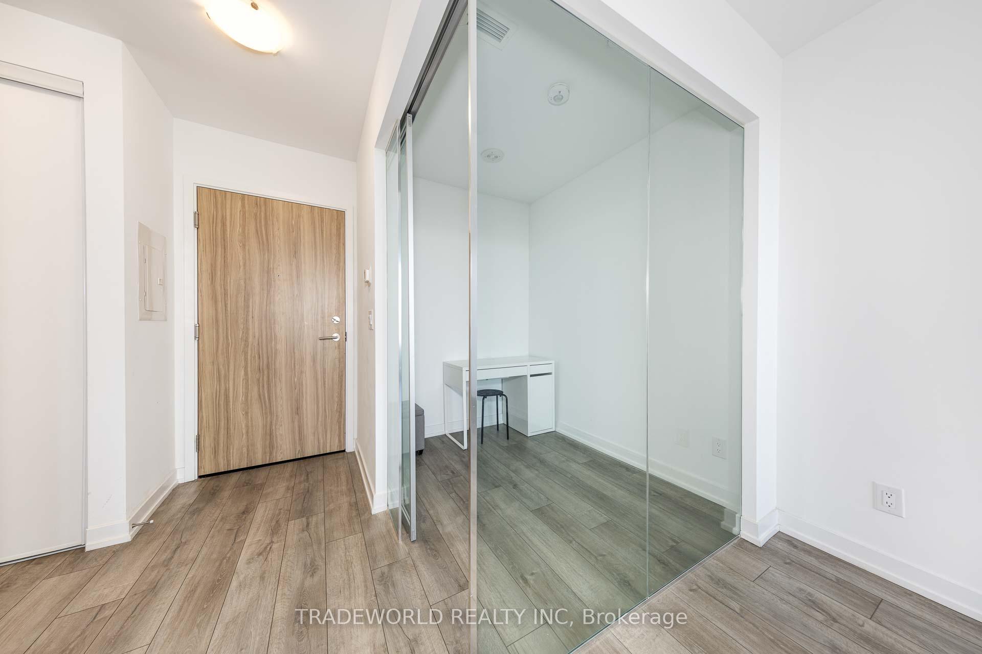 706 - 3100 Keele Street, Toronto, ON M3M 0E1