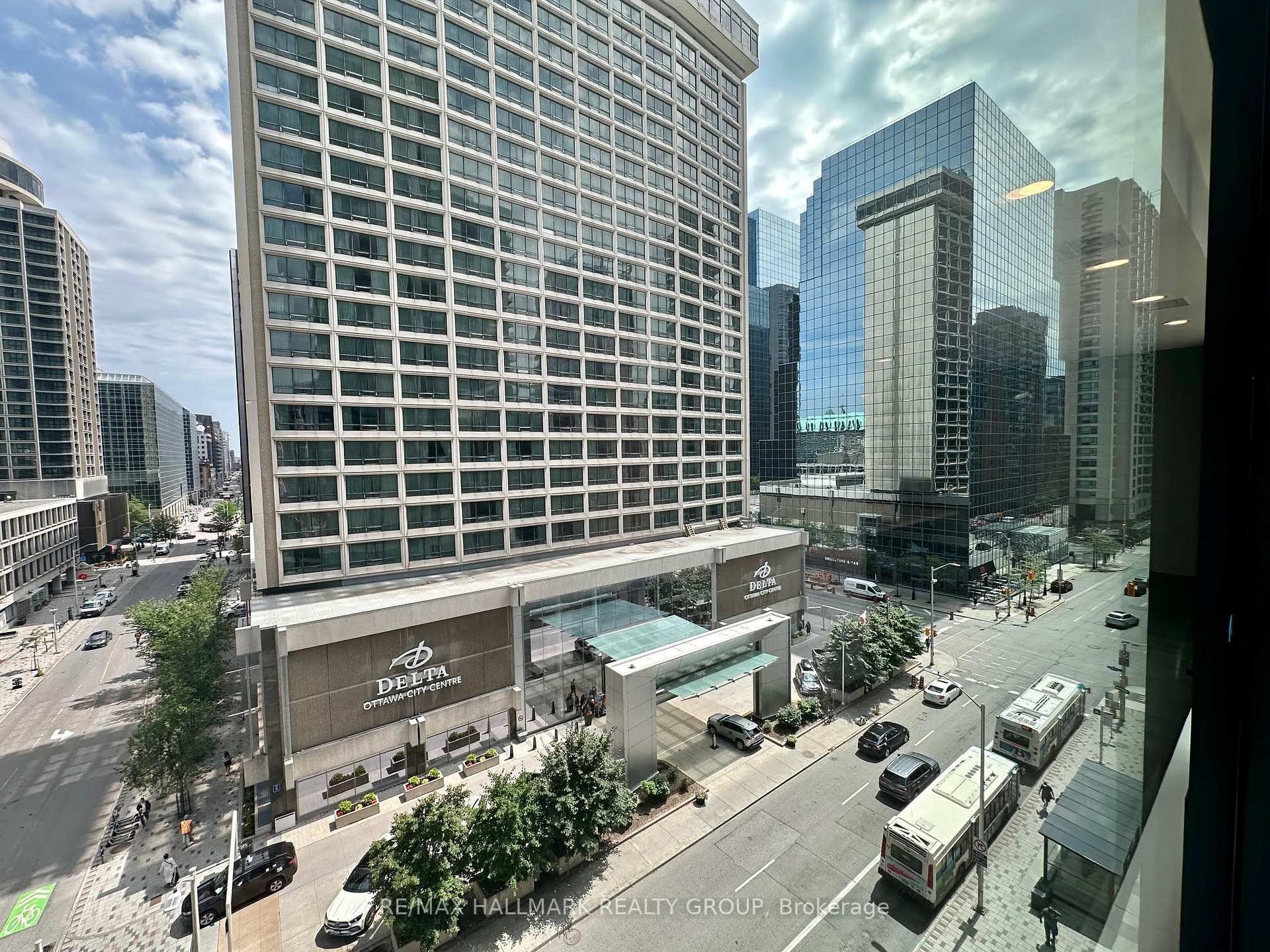 706 - 340 QUEEN Street, Ottawa Centre, ON K1R 0G1