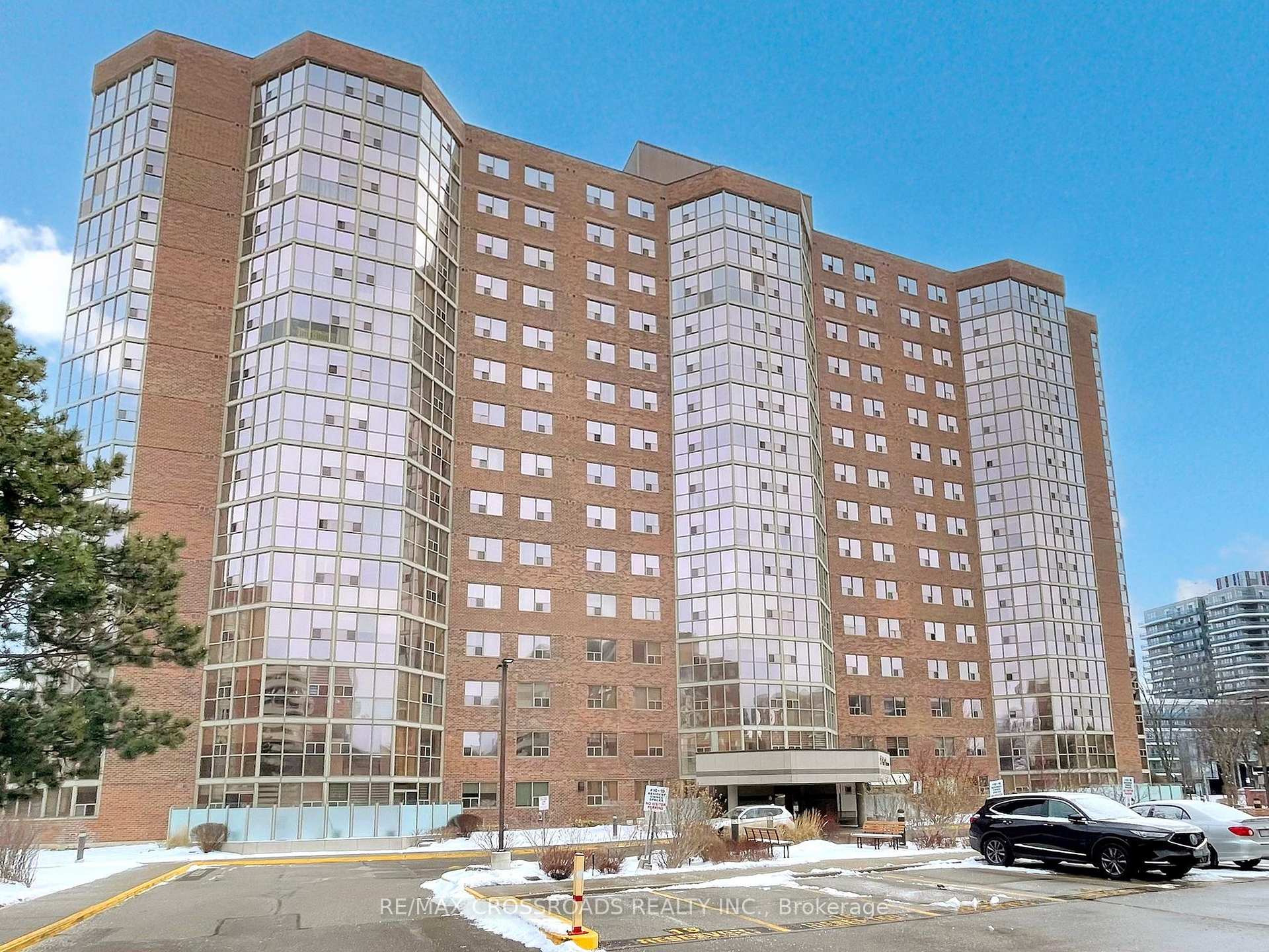 707 - 20 Baif Boulevard, Richmond Hill, ON L4C 8T1