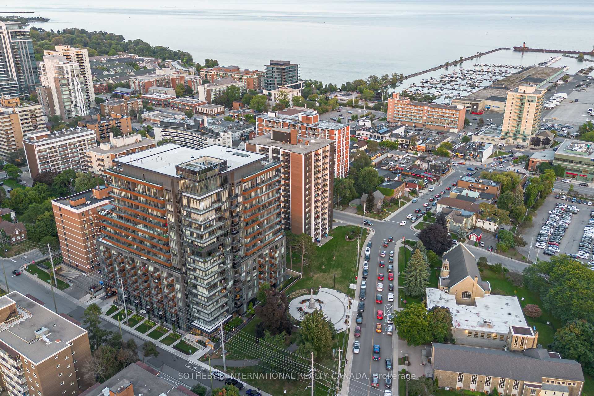707 - 21 Park Street E, Mississauga, ON L5G 0C2