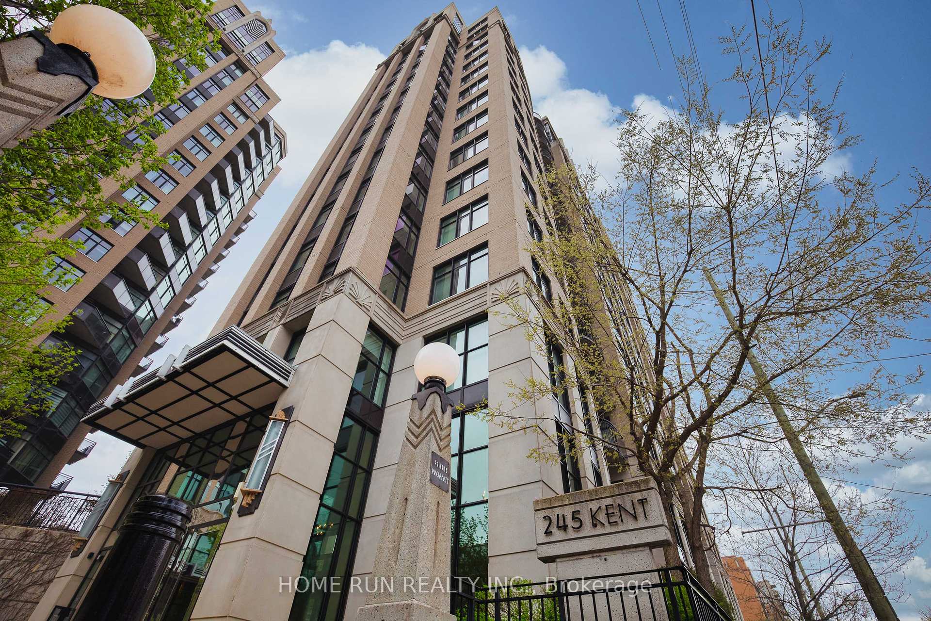 708 - 245 Kent Street, Ottawa Centre, ON K2P 0A5