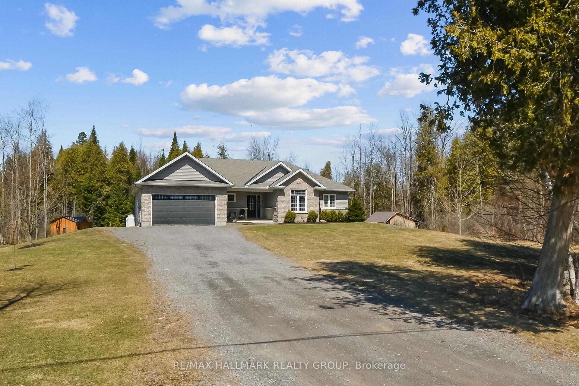 708 Deertail Lane, Carp - Huntley Ward, ON K0A 1L0