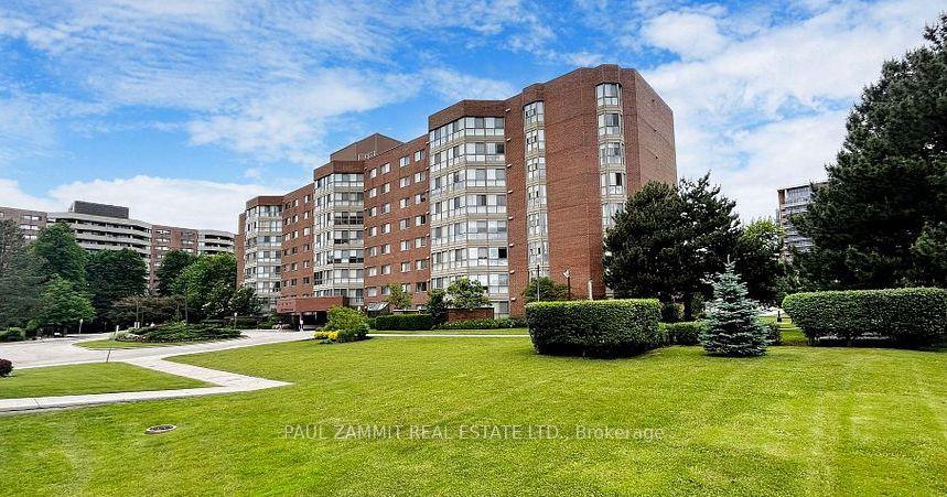 709 - 5 Weldrick Road W, Richmond Hill, ON L4C 8S9