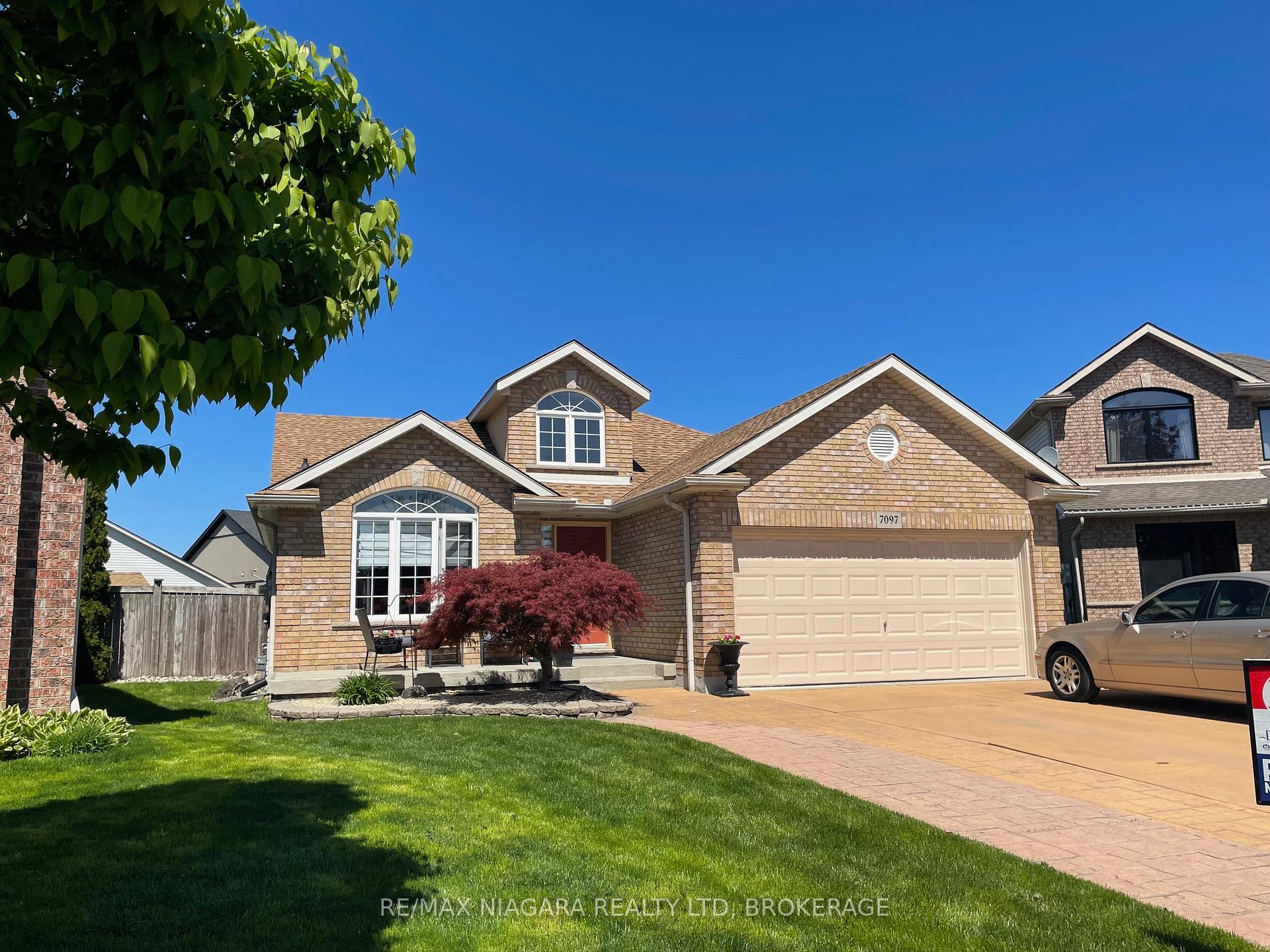 7097 Bryanne Court, Niagara Falls, ON L2H 3L4