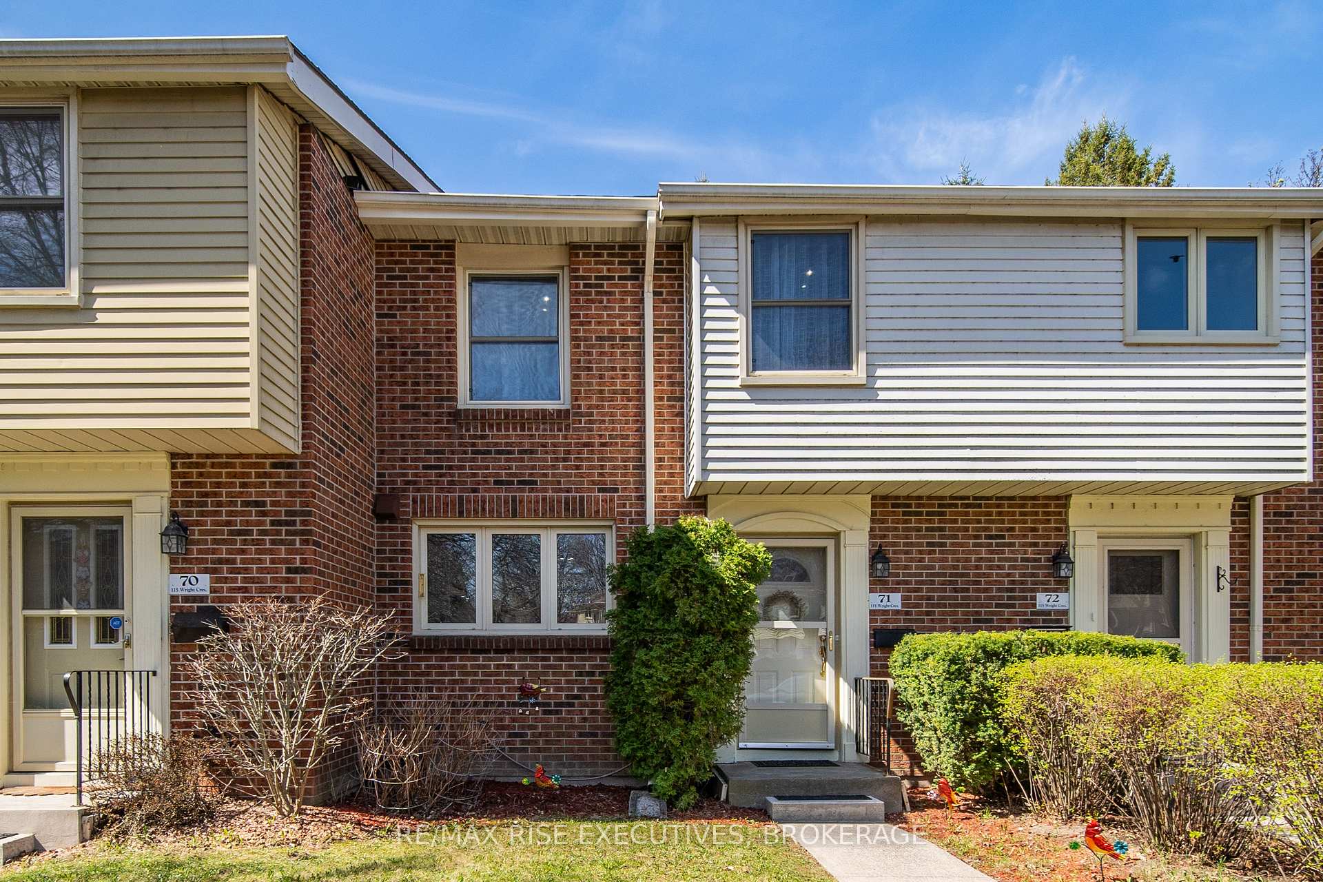 71 - 115 WRIGHT Crescent, Kingston, ON K7L 4T8