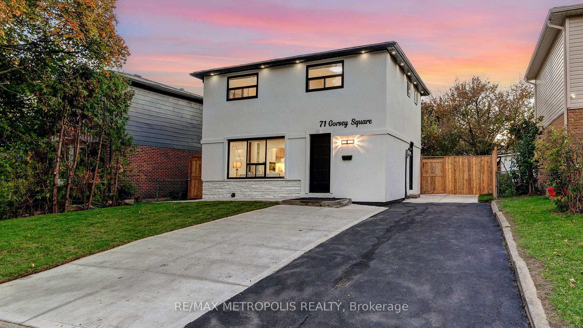 71 Gorsey Square, Toronto, ON M1B 1A6