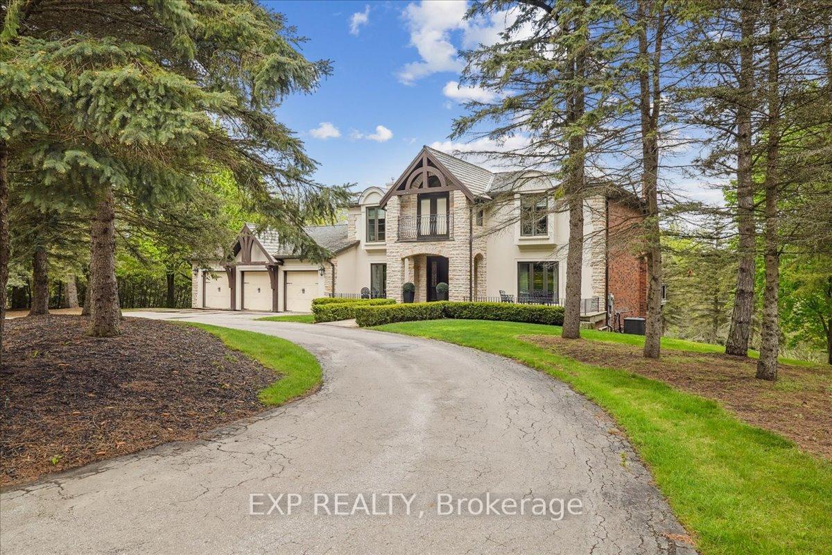 71 Manitou Drive, King, ON L7B 1E7