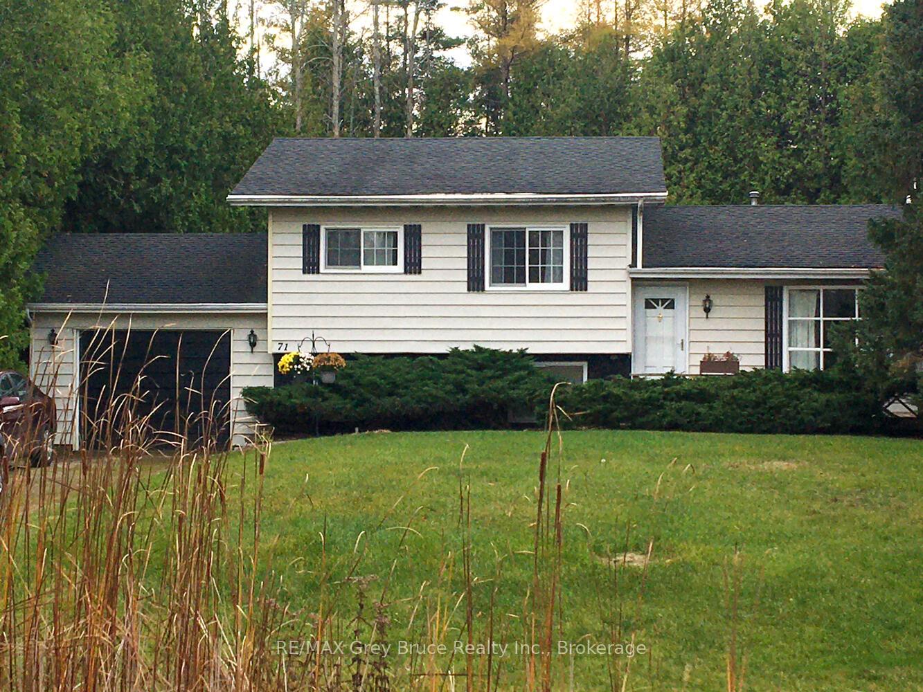 71 William Court, South Bruce Peninsula, ON N0H 2T0