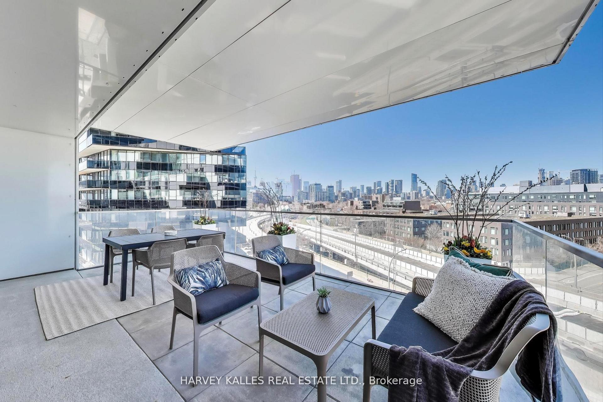 710 - 170 Bayview Avenue, Toronto, ON M5A 0M4