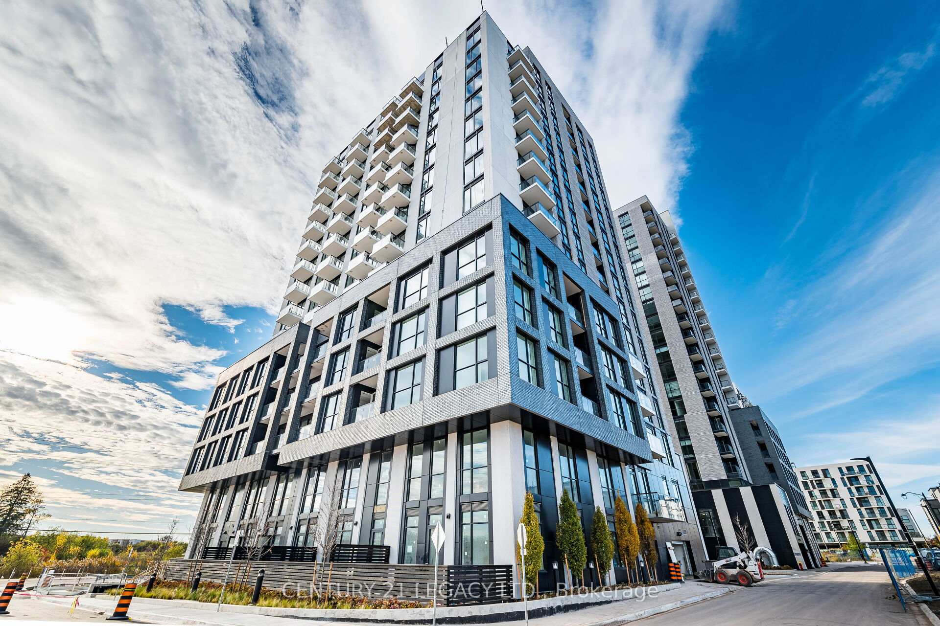 710 - 3071 Trafalgar Road, Oakville, ON L6H 8C6