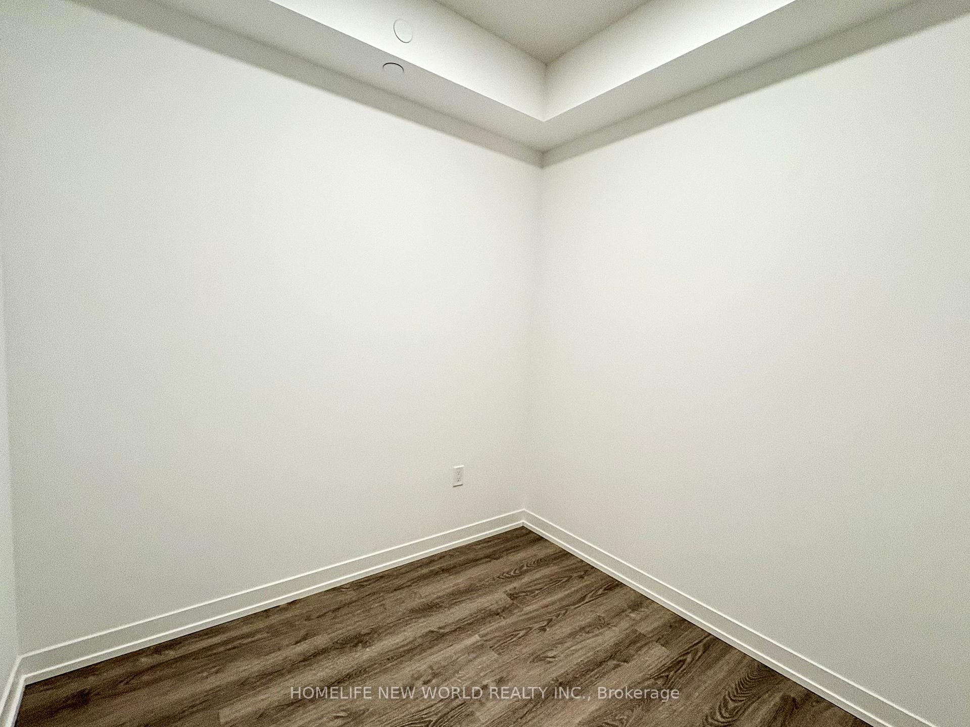 711 - 8 Interchange Way, Vaughan, ON L4K 5Z7