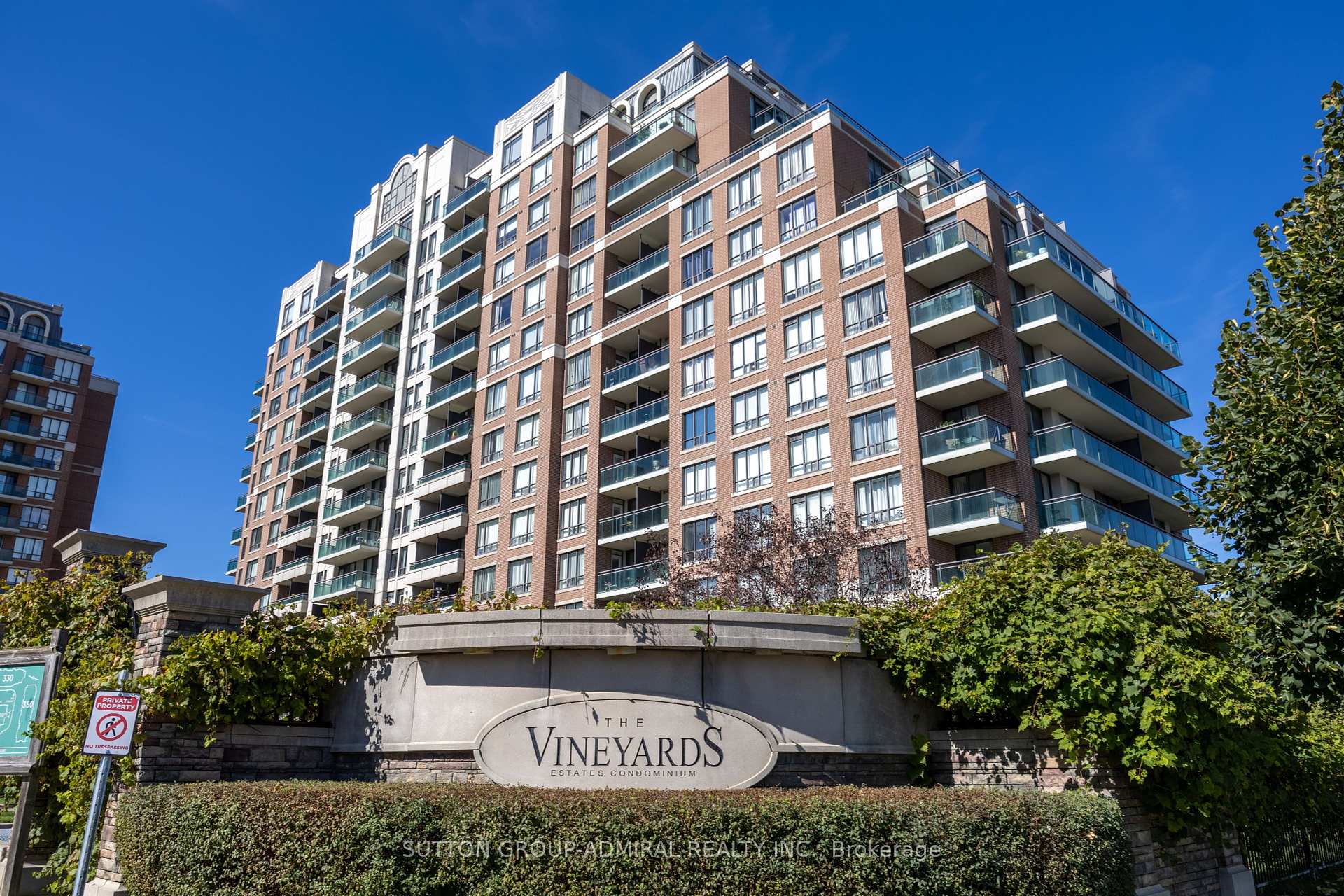 714 - 350 Red Maple Road, Richmond Hill, ON L4C 0T5